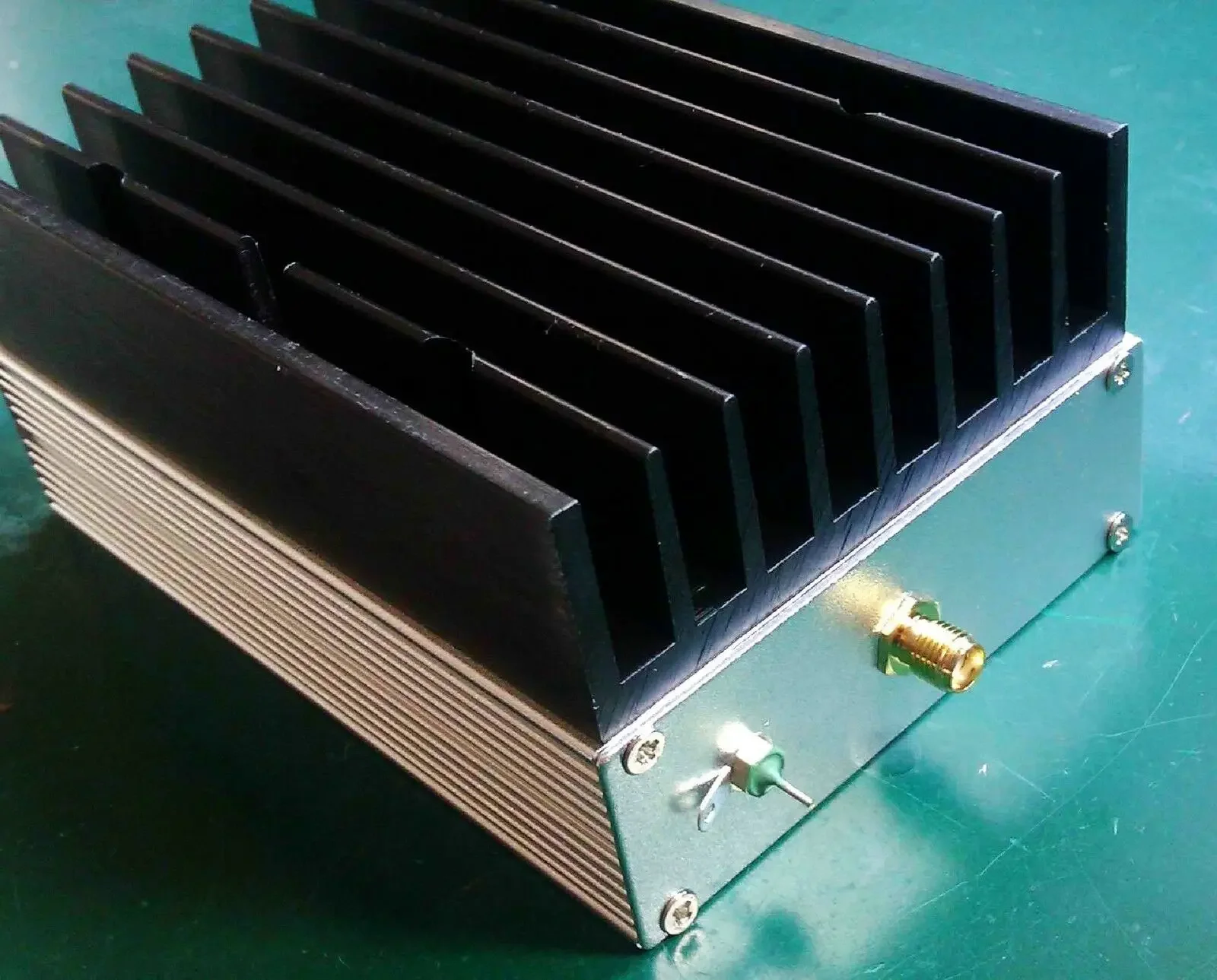 Custom Original Design 100khz - 70mhz 47db 5W HF Amplifier