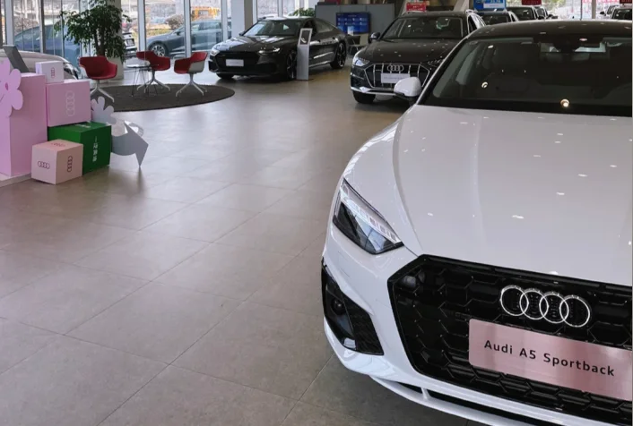 Modern Prefab School Building - Quick Assembly & Durability