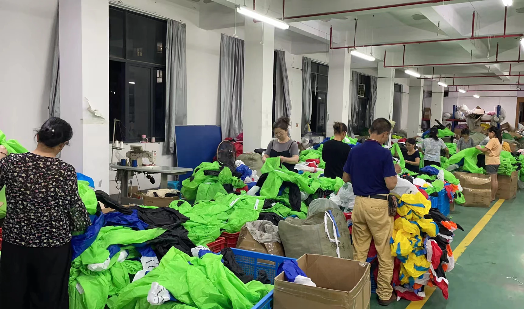 Inflatable Latex Suit Body Inflation Suits Inflatable Blueberry Suit ...