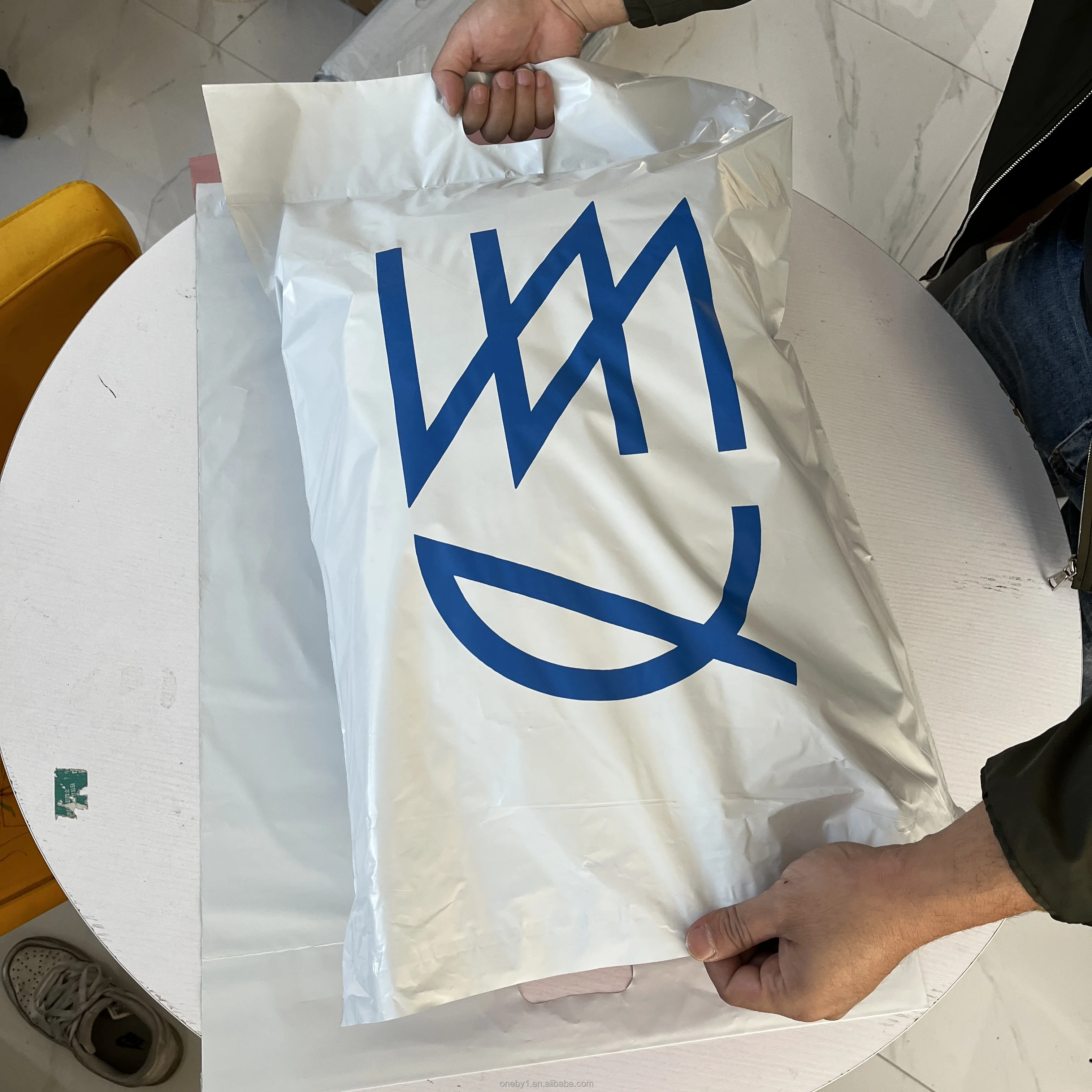 Custom Tear Proof Apparel Packaging - Durable & Versatile