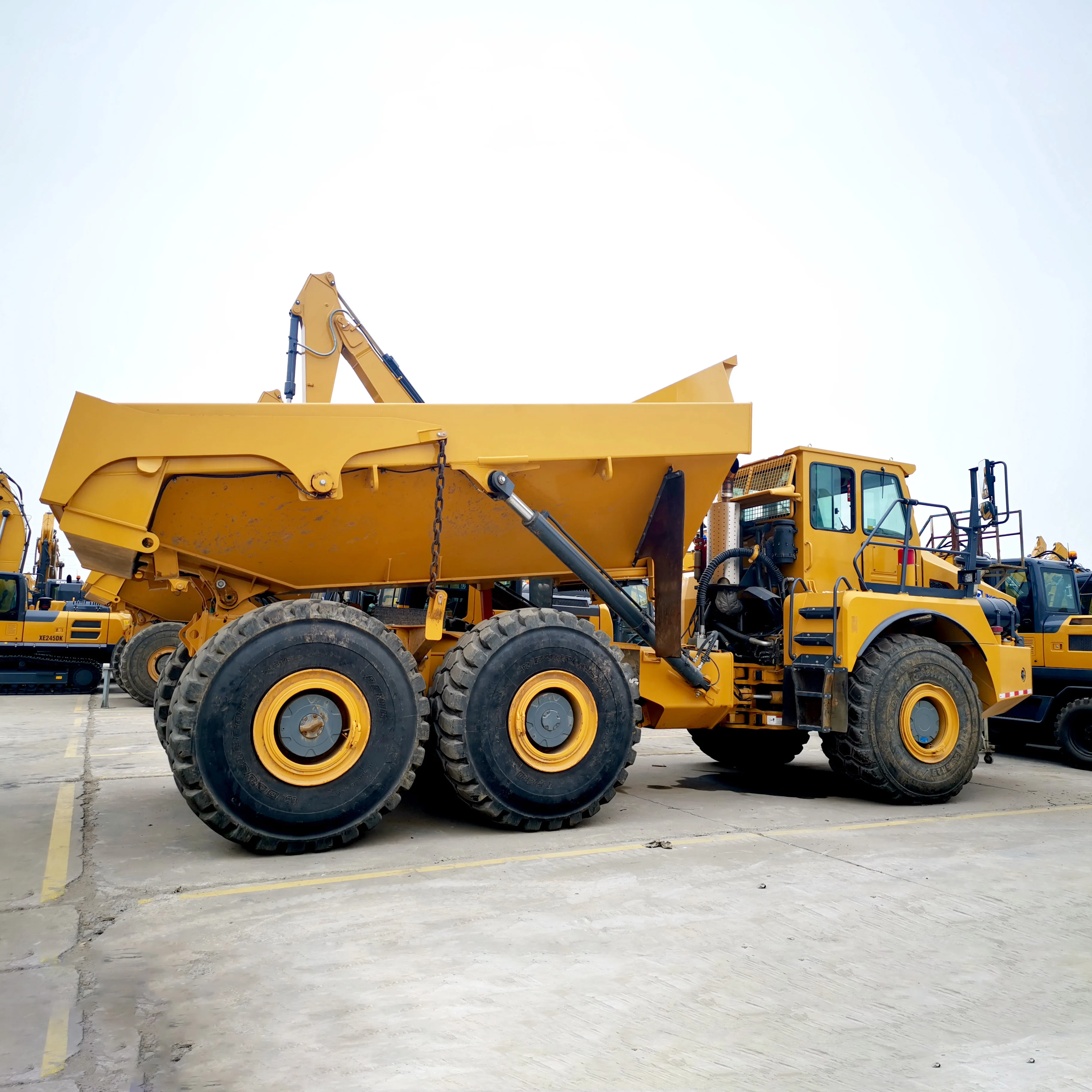 30ton Articulated Dump Truck Xda30 6x6 Drive System All Terrain Mining ...