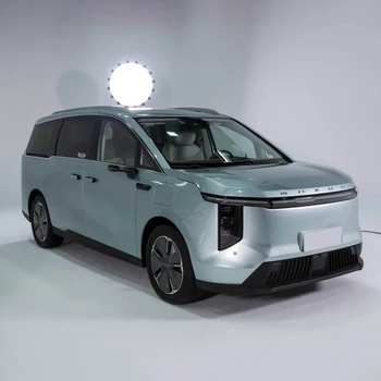 Chinese Cheap Car New Energy Vehicles Pure Electric Mpv Family Maxus ...