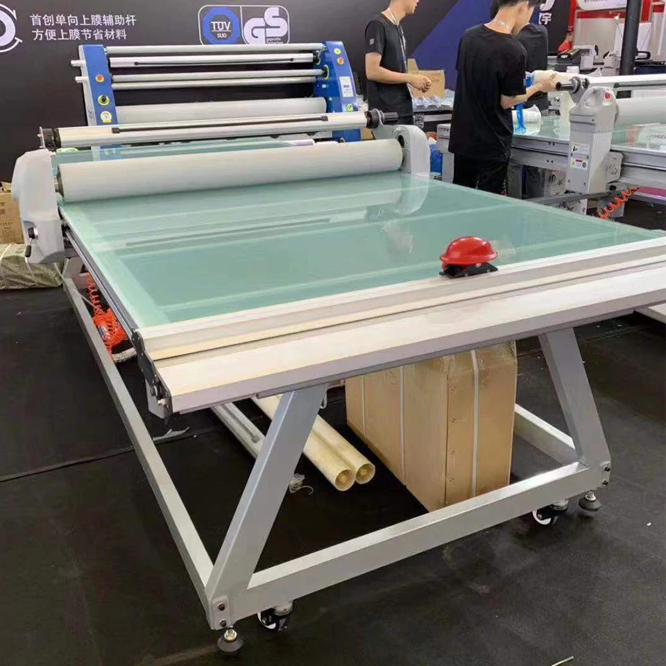 Fayon Fy1350 Industrial Flatbed Laminating Machine Advertising Work ...