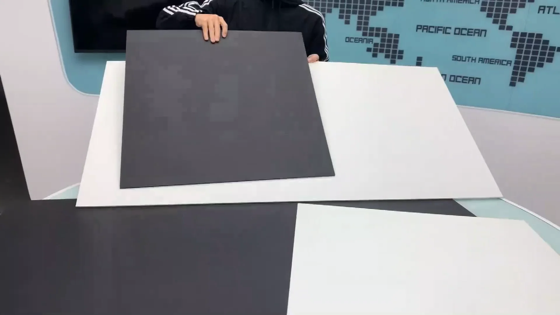 Moisture-proof Relief Designs 2x2 2x4 Ft Glue Up Ceiling Tiles Plastic ...