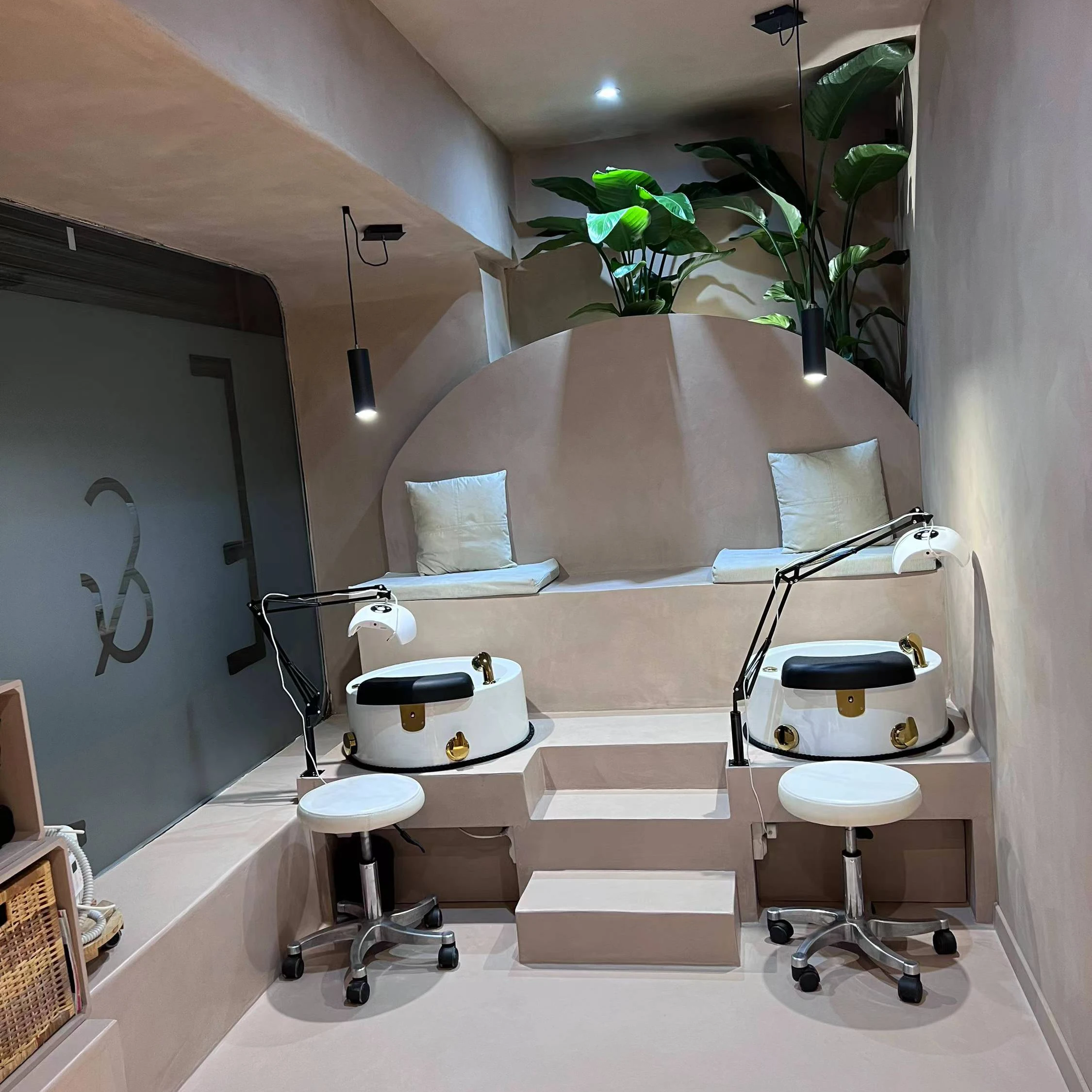 Custom Luxury Foot Spa Bath Chair - Pink Massage Pedicure Chair for ...