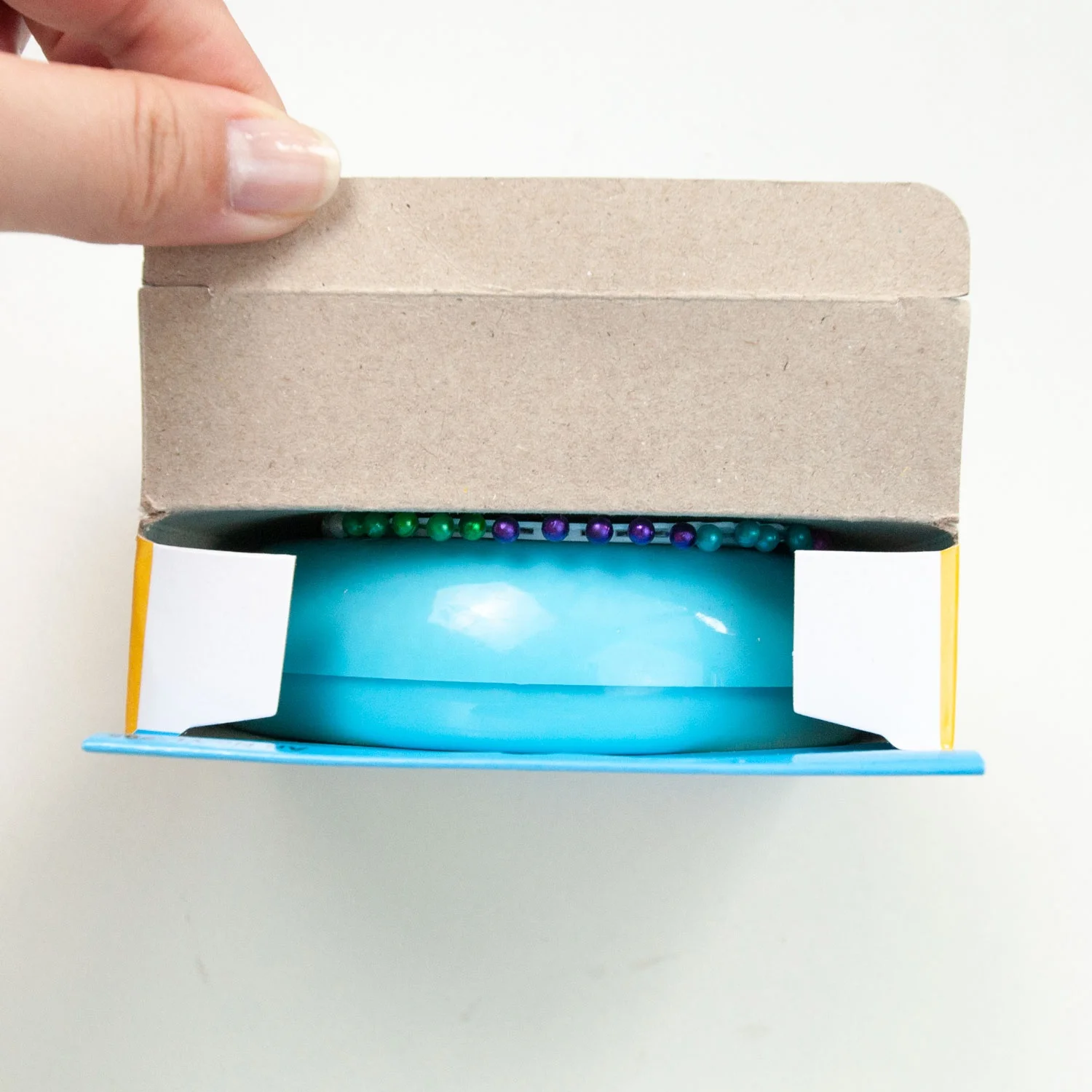 Round Magnetic Pin Cushion Sewing Pin Holder Pin Caddy Storage Case ...