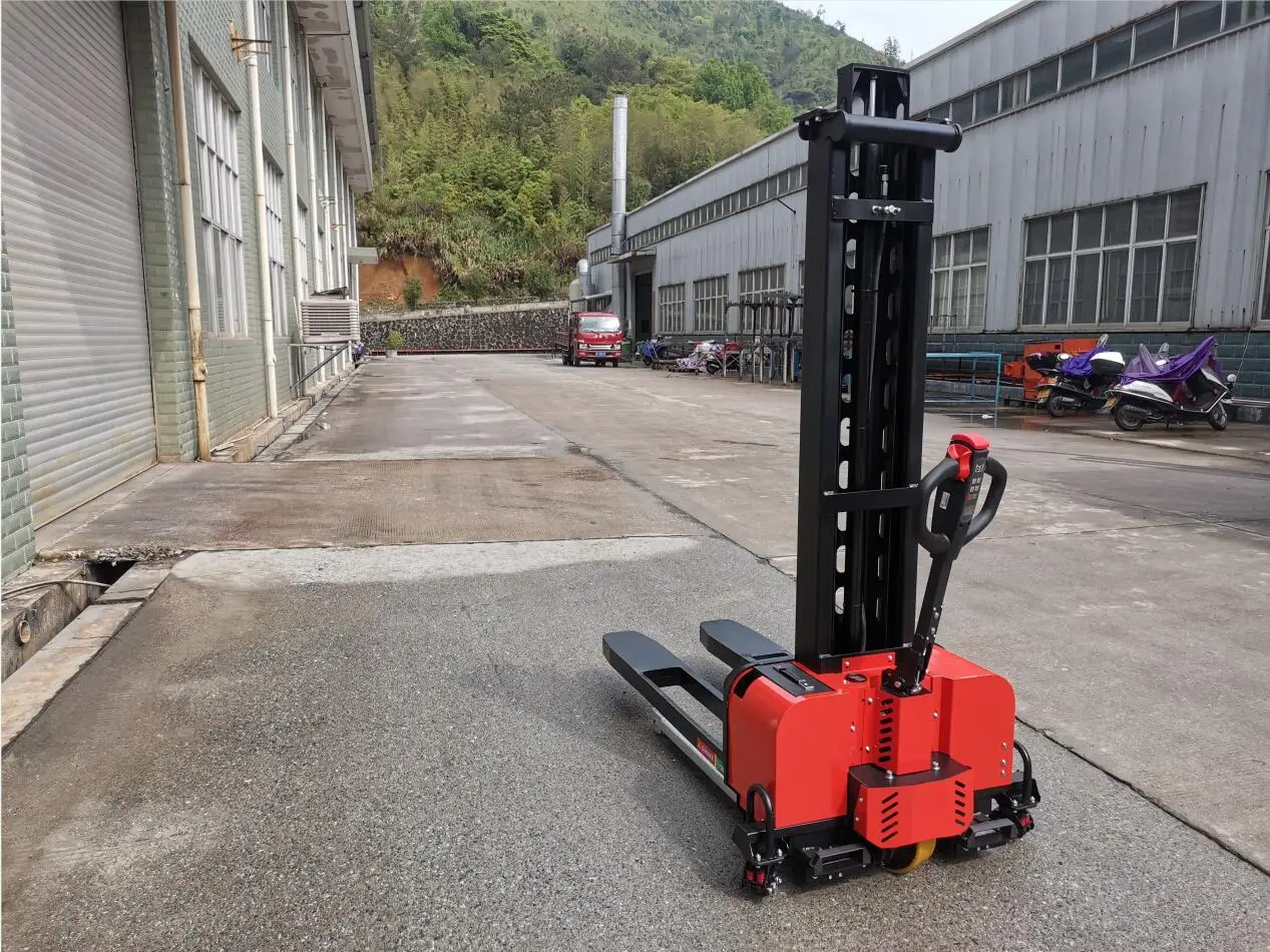 Weliftrich 500kg 700kg 1000kg Self Lifting Forklift Self Loading Stacker Full Electric Self ...