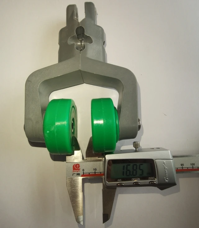 Plastic Nylon Material Overhead Conveyor Trolleys For Chicken ...