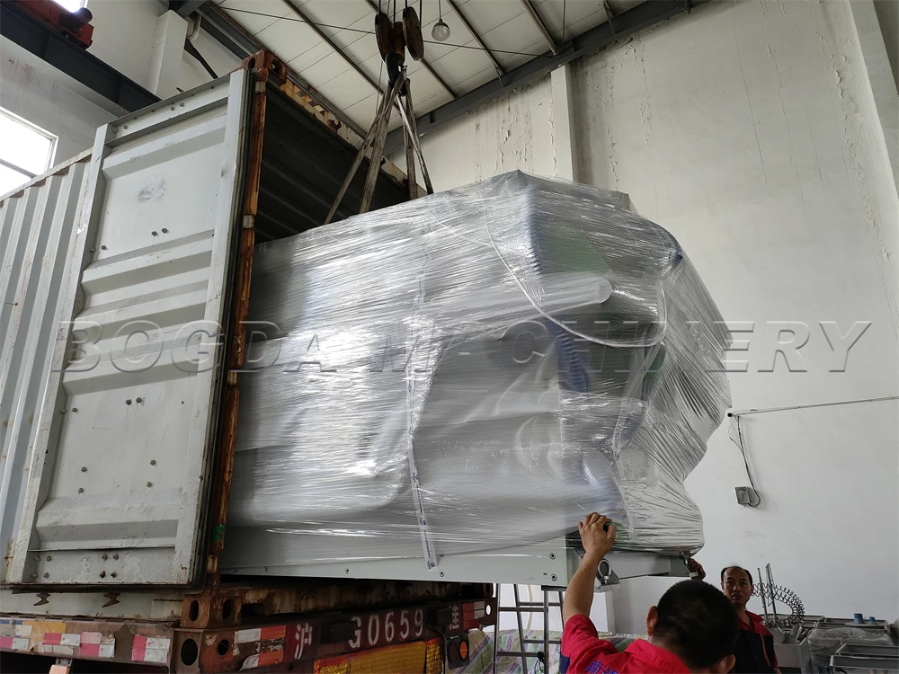 Bogda Automatic Upvc / Wpc Pvc Windows And Doors Profile Making Machine ...