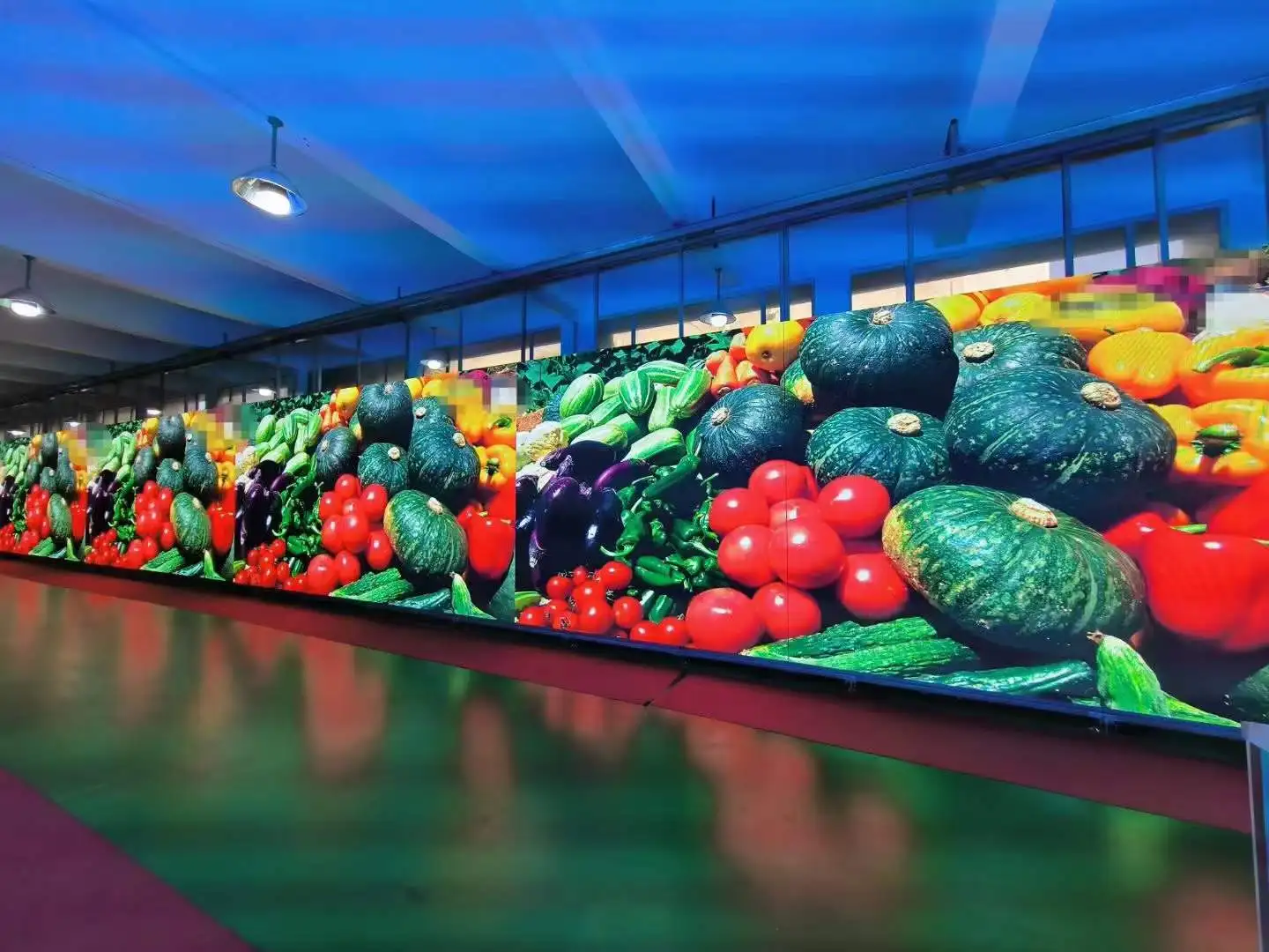 High Resolution LED Wall Display - 1.86mm Pixels for Exhibitions