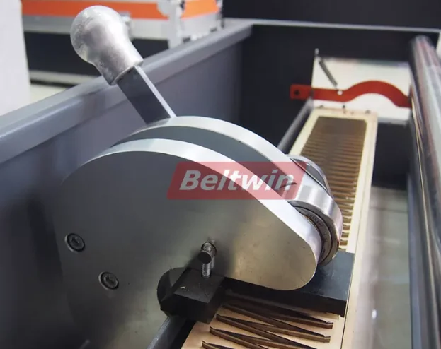 Beltwin TC600 - Durable & Efficient Manual Finger Puncher
