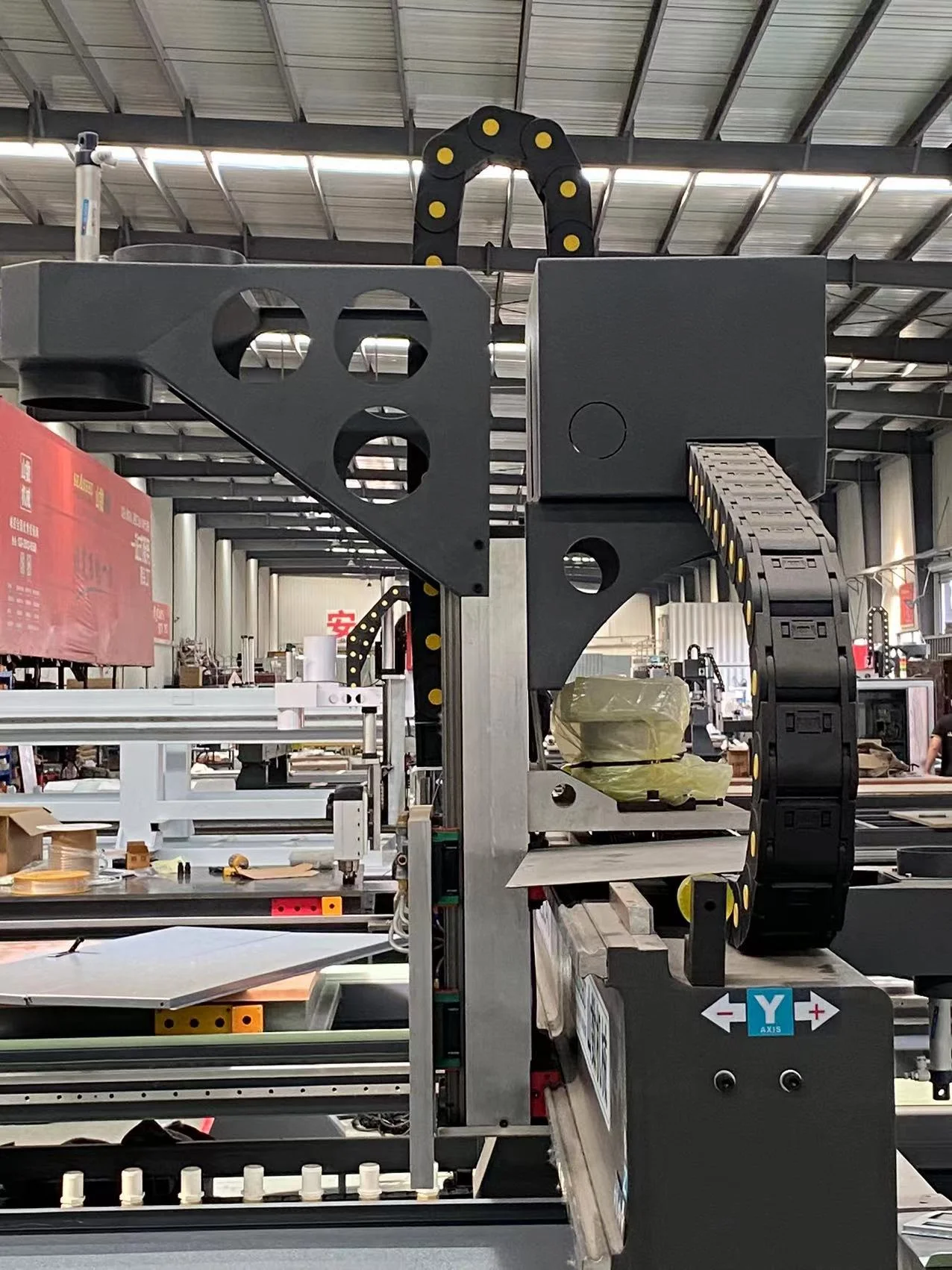 Multi Head Rotary CMC Wood CNC Router - 4 Axis Precision
