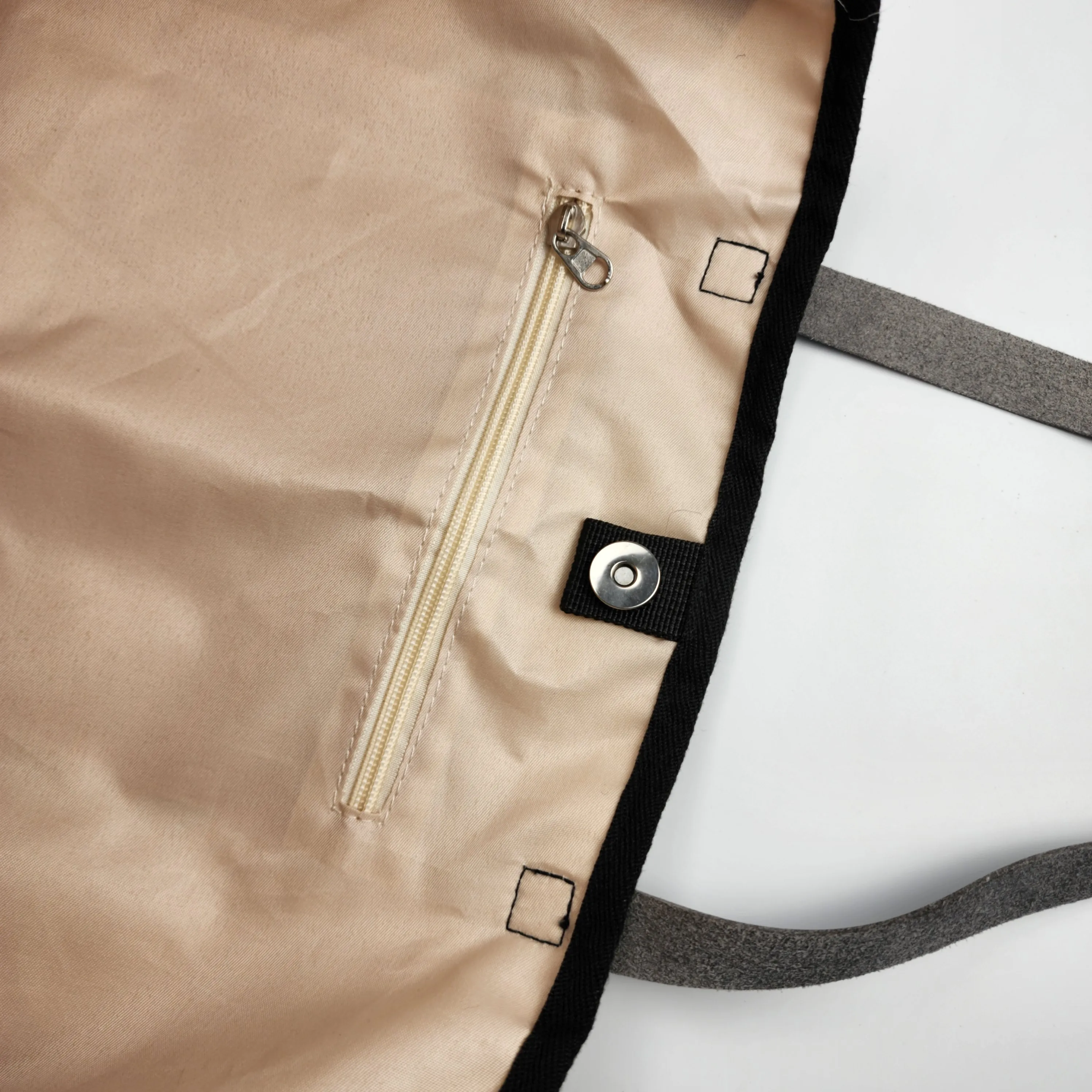 Customizable Canvas Tote Bags - Eco-Friendly & Stylish