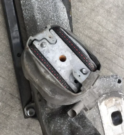 Bentley Flying Spur & GT Engine Mounts - Original Used Parts