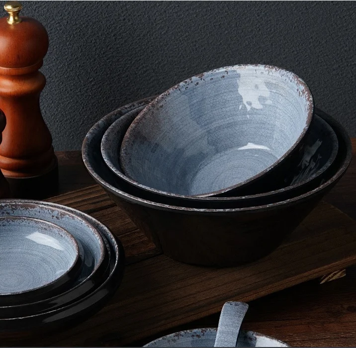 Melamine Dinnerware Sets with Brown Spots Rim the Plate