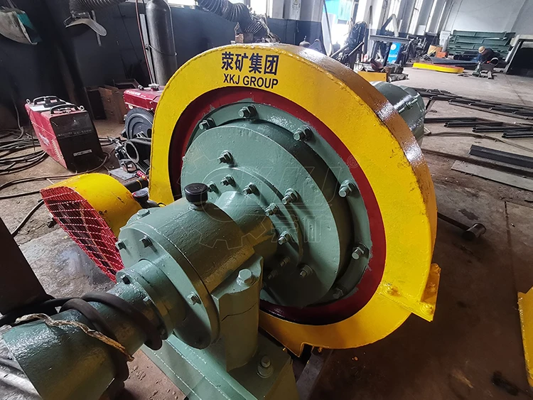 diesel Engine Small Scale Gold Ore Grinding Ball Mill Machine with Best ...