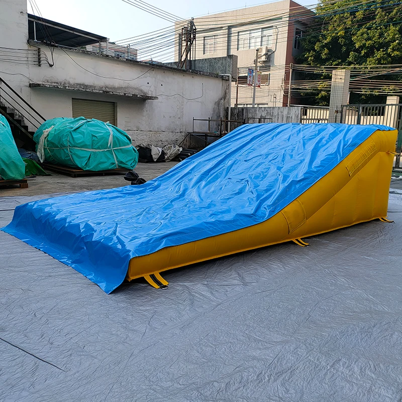 Outdoor Giant Inflatable Landing airbag With Ramp Bike Jump Stunt air Bag for FMX MTB BMX ...