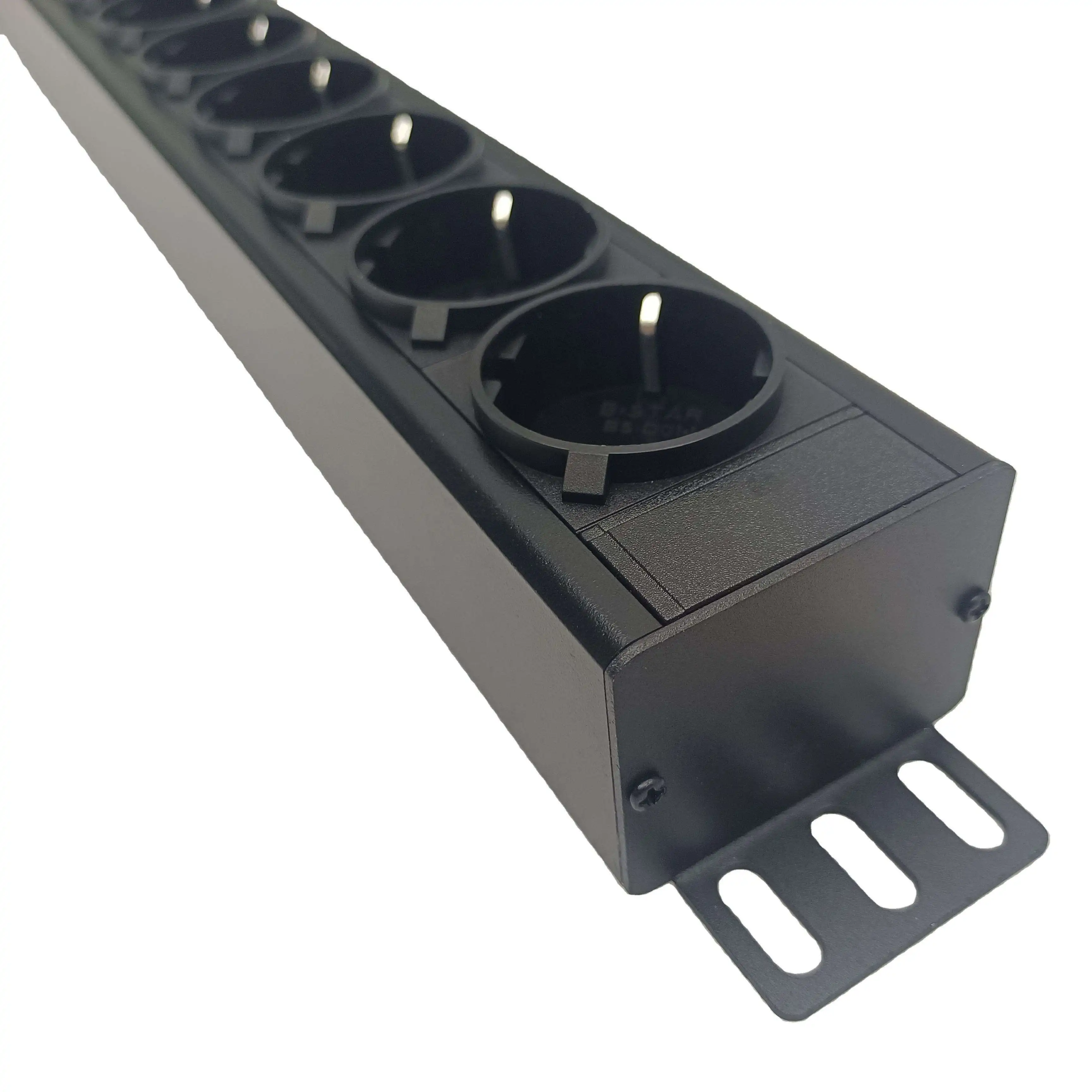 Pdu 12bit C13 Lockable Sockets 220v 16a Rack Mount 8way Pdu Iec C13 ...