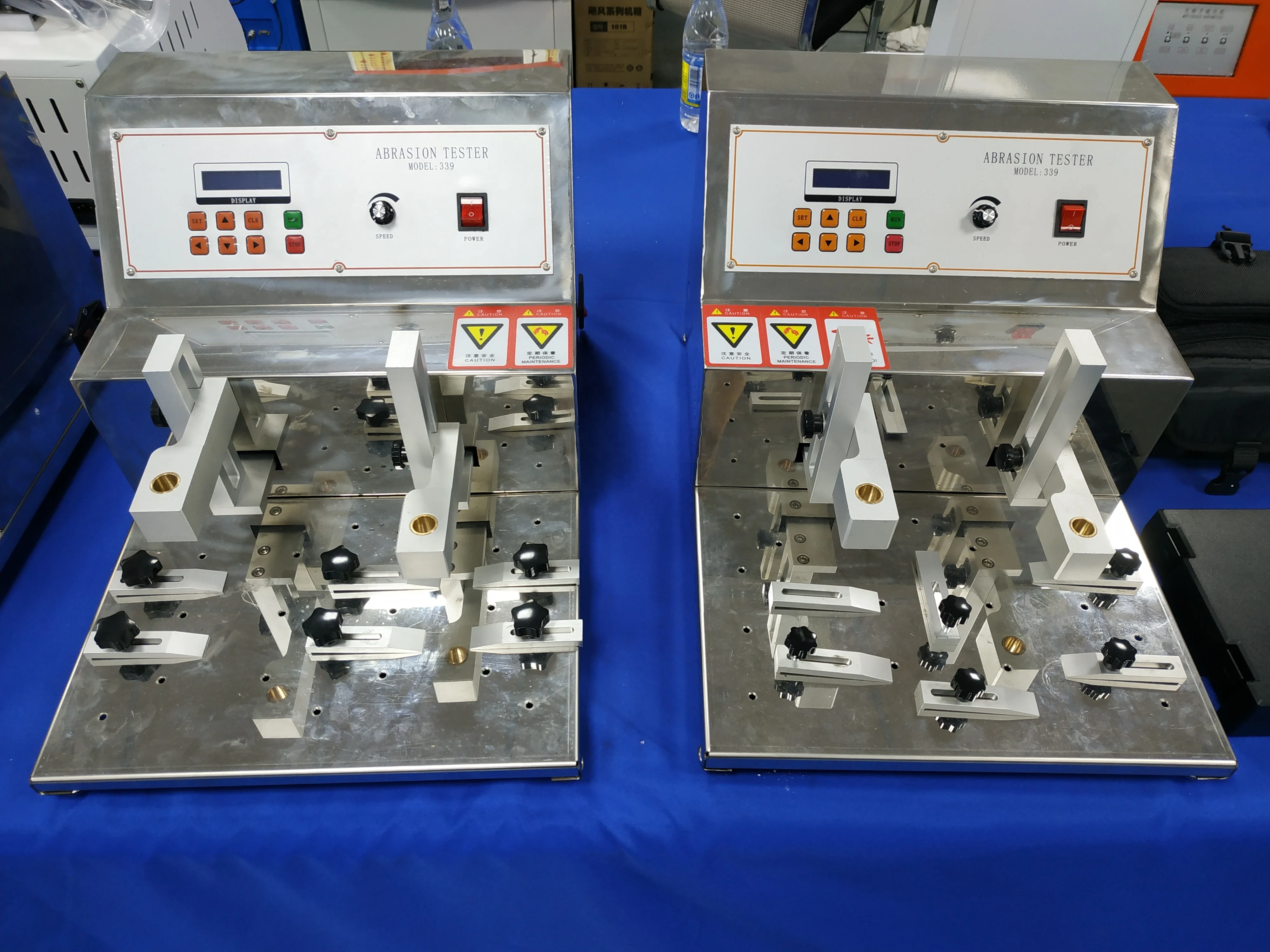 消耗品試験機 Eraser Abrasion Testing Machine - ステンレス製、調整可能摩擦カウンター