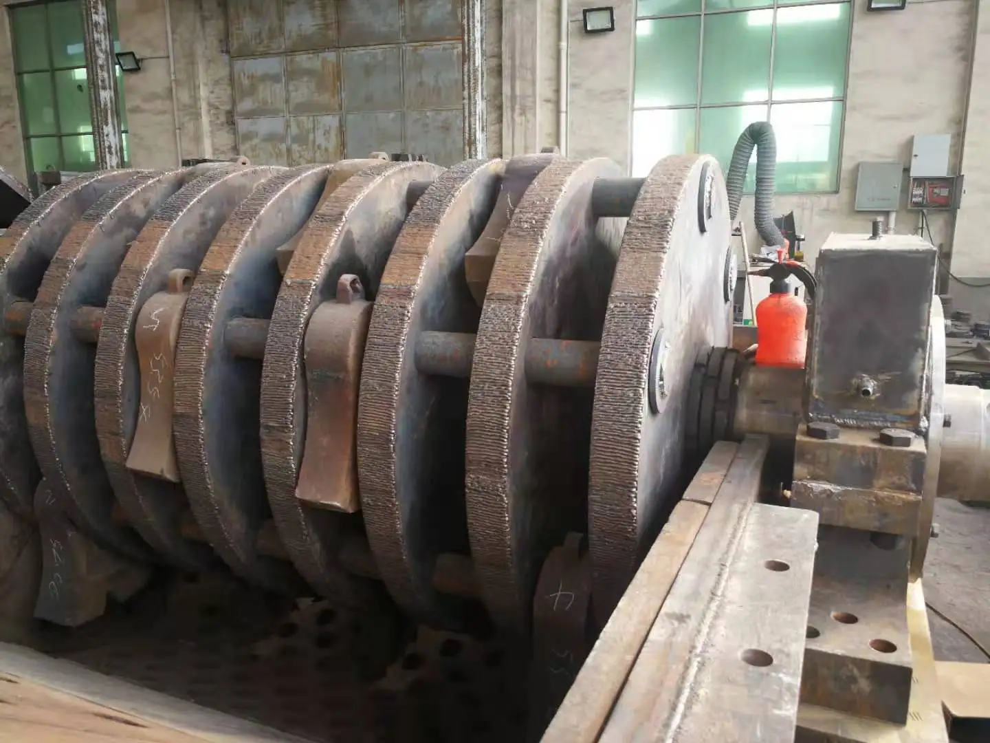 Derui Heavy Metal Radiator Crusher - Efficient Recycling