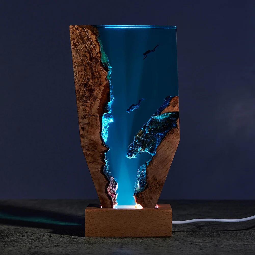 Modern Ocean Diving Resin Wooden Desk Lamp Led Light Source Creative ...