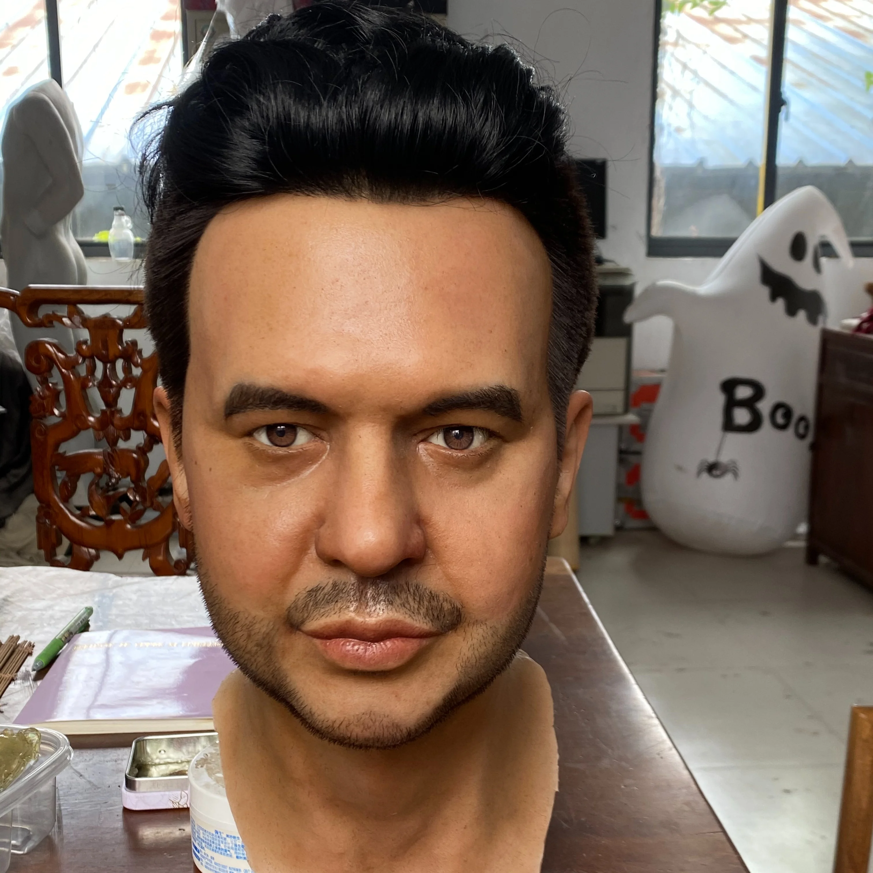 Incredible Hyperrealism Sculpture, Hyperrealism Statue, Hyperrealism ...