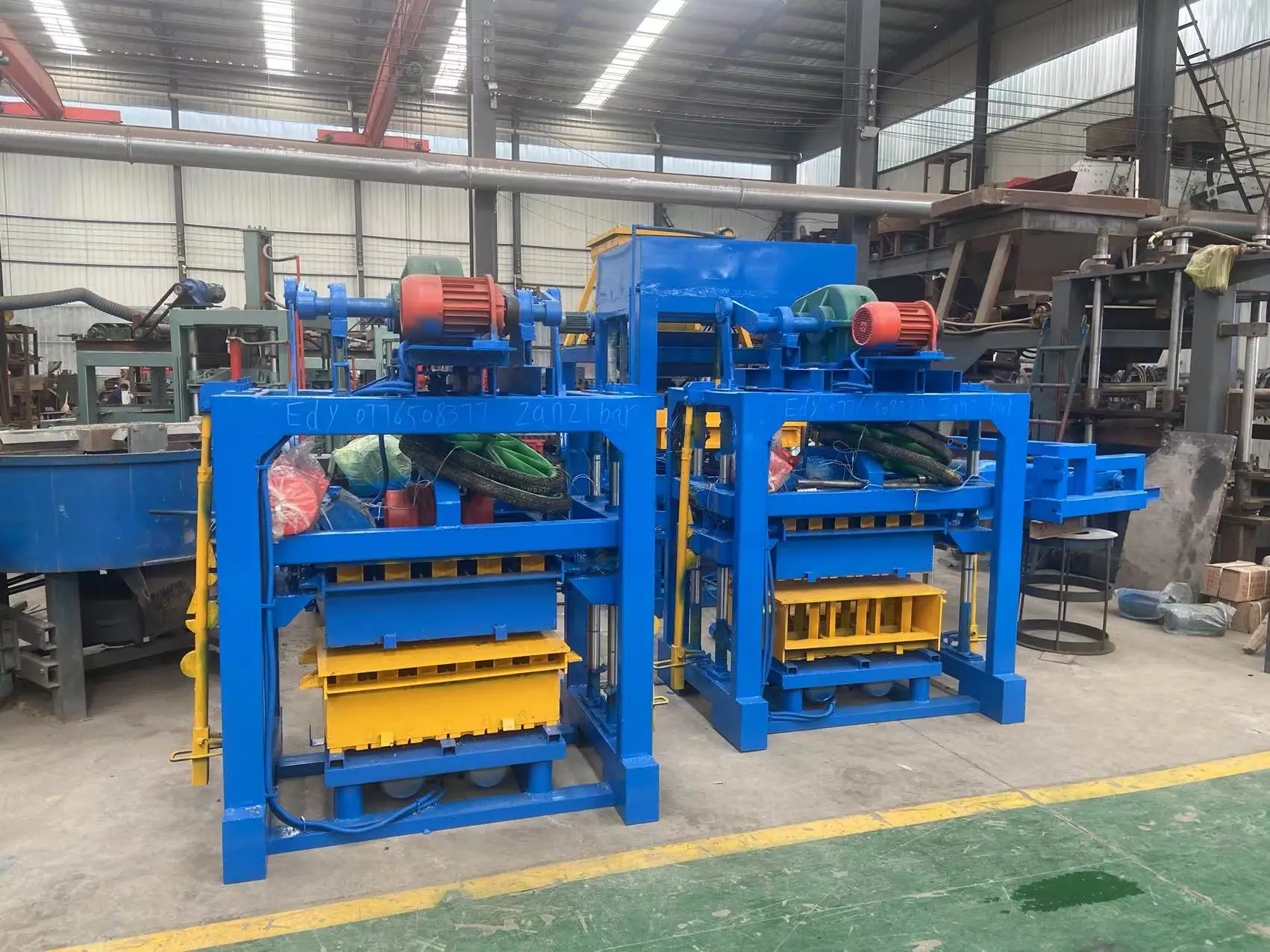 Mini Concrete Block Forming Machine - Easy to Operate Hollow Block ...