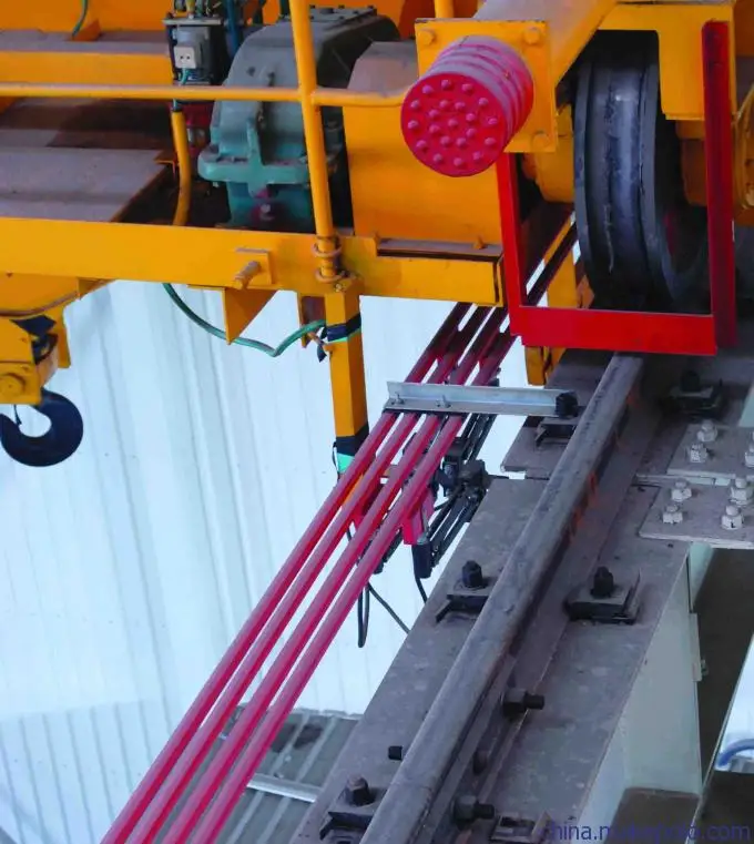 KOMAY Insulated Single Pole Conductor Bar Systems for Cranes