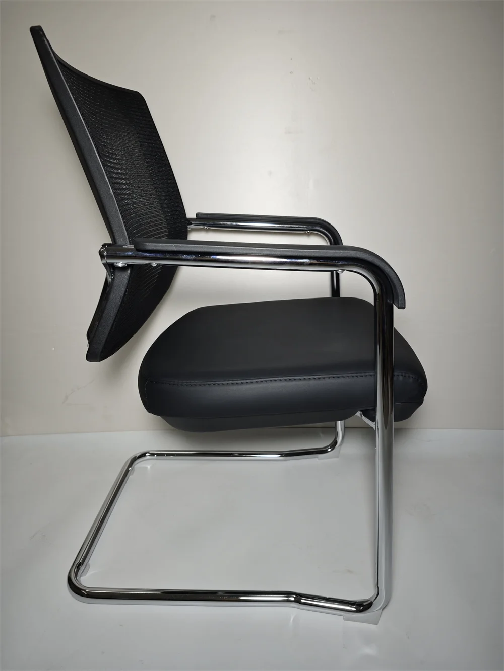 Modern Contemporary Upholstered Conference Executive Room Visitor Chair ...