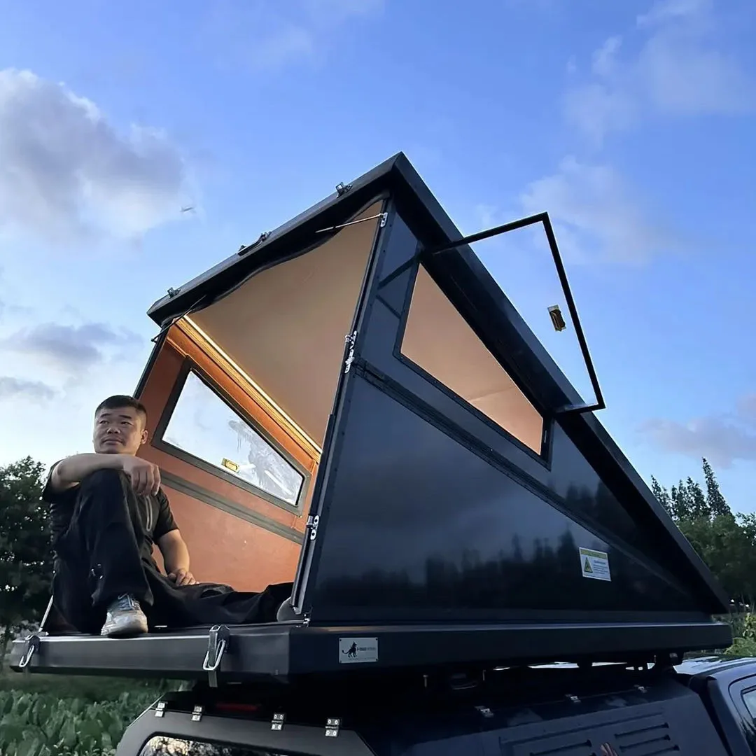 PSHOW Weather-Resistant Rooftop Sleeper With Carbon Fiber for Camping ...