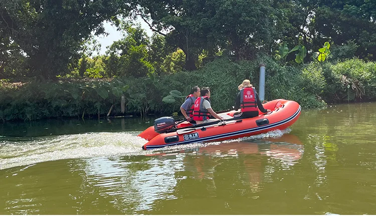 2 Stroke 30hp Outboard Motor Engine with Steel Hull Accessories
