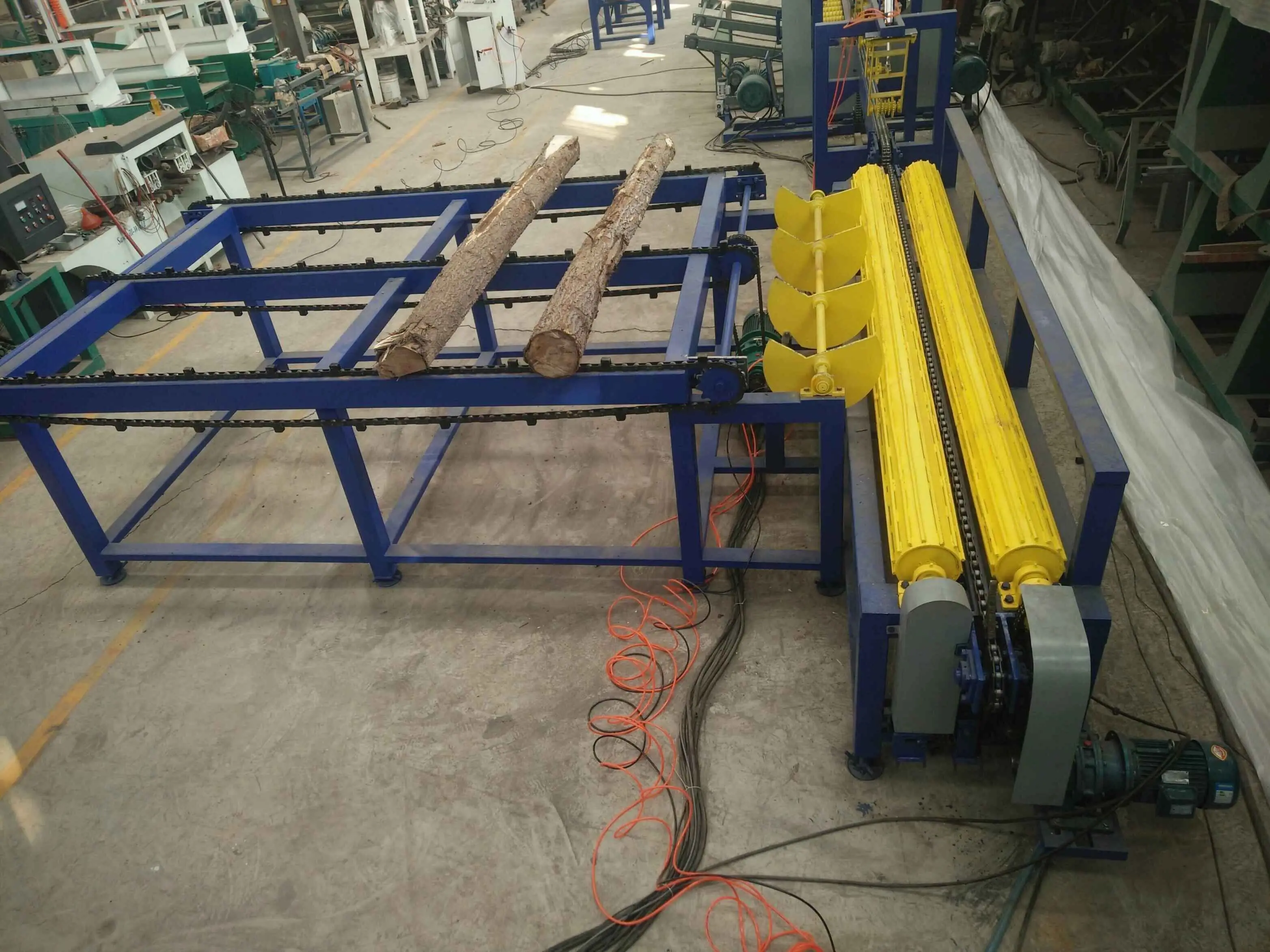 Twin Vertical Wood Resaw Band Saw - Efficient Wood Cutting