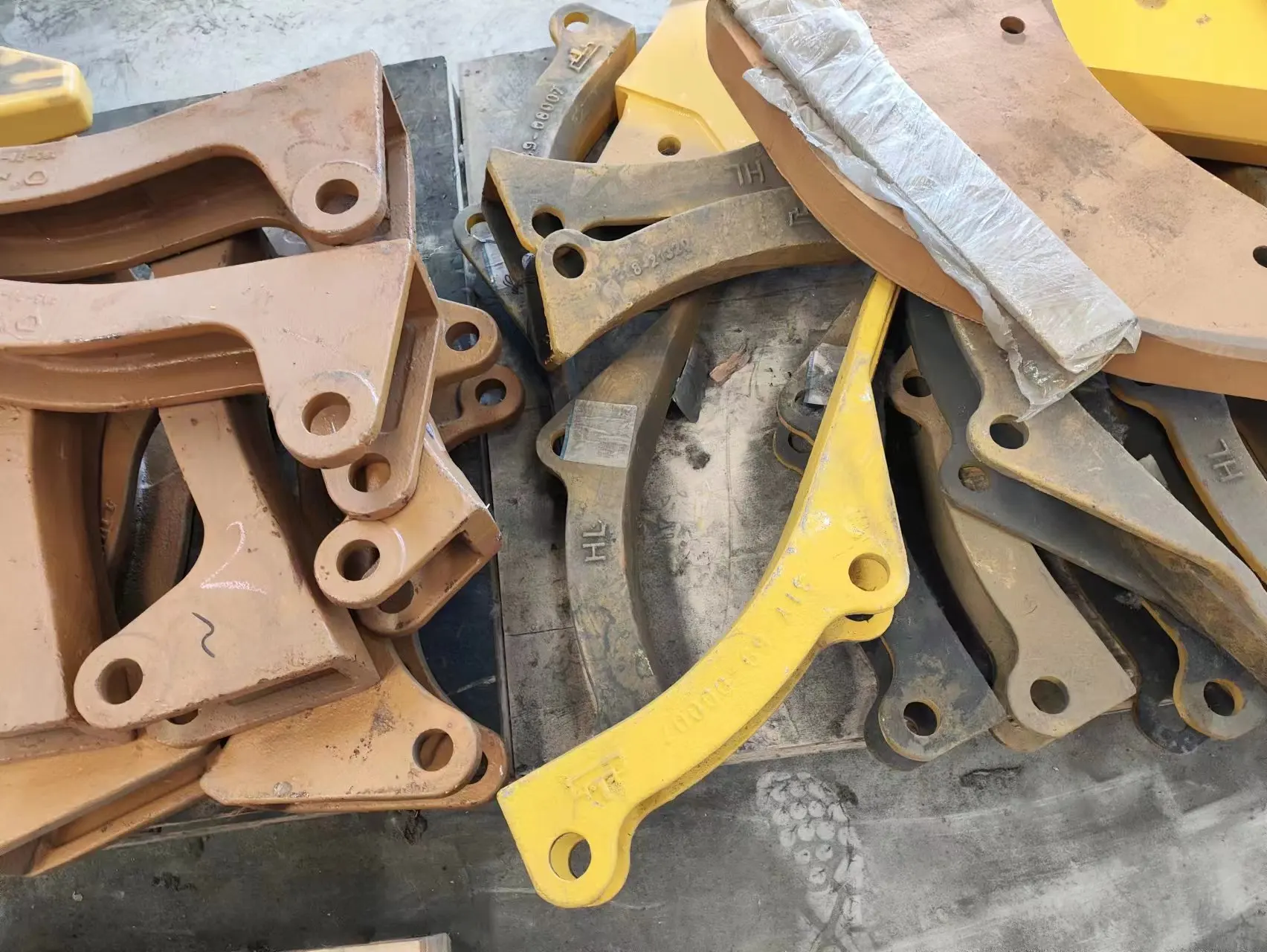 Mountain Bulldozer Accessories Sd42-3 Ripper Guard 31y-89-00007 - Buy Sd42-3 Ripper Guard 31y-89 ...