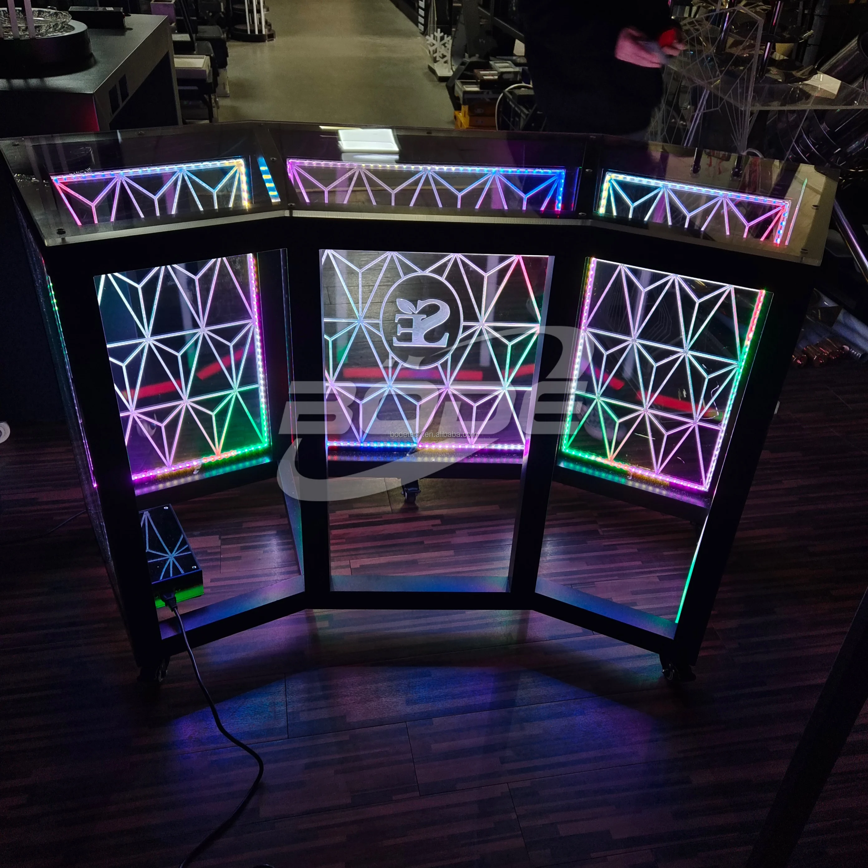 Factory Wholesale Bar Clup Event Rechargeable Led Dj Booth Acrylic Led ...