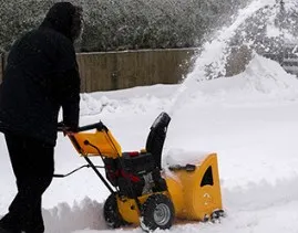 Push Full Gear Gasoline Snowplow 6.5 HP Snow Throwing Machine Snow Road ...