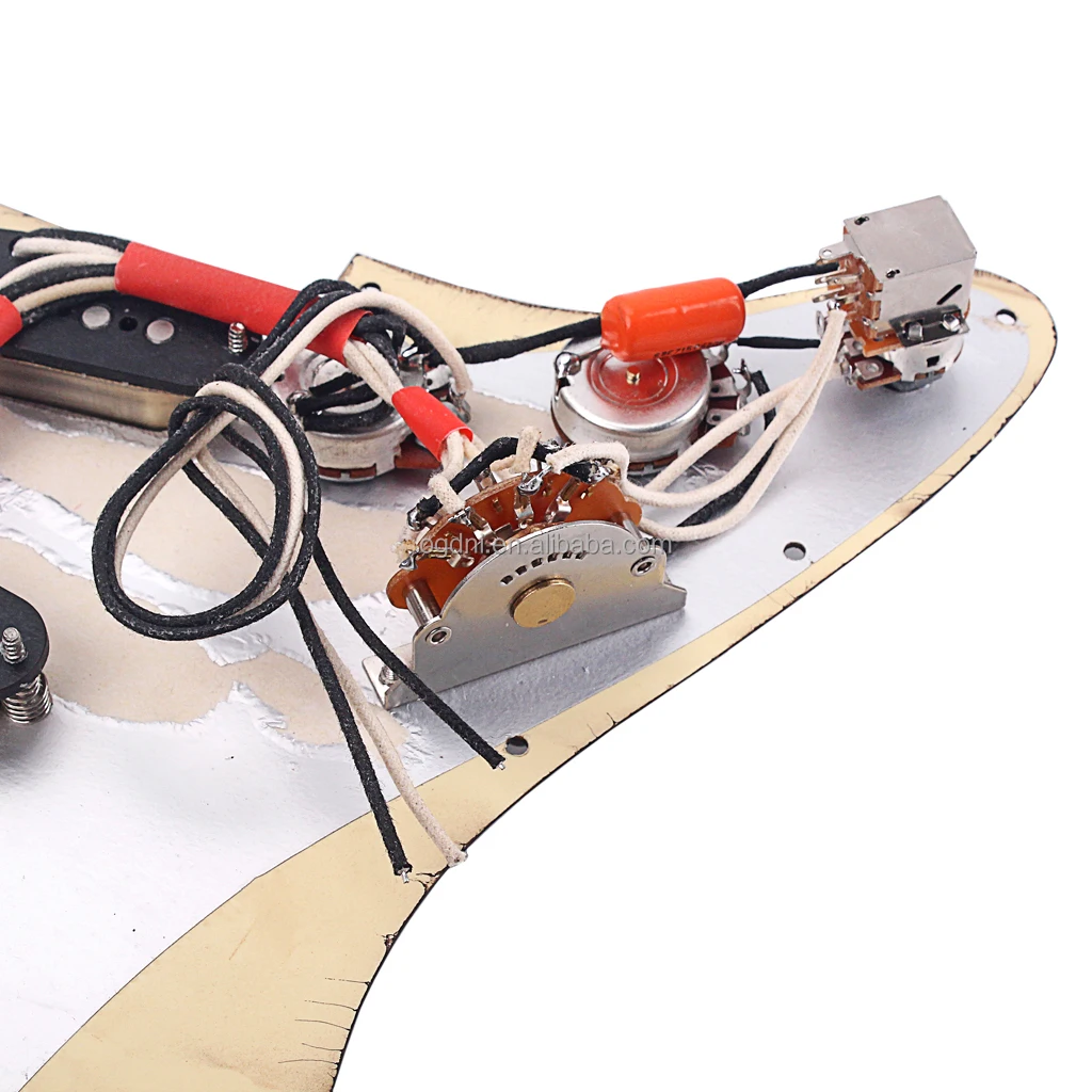 SSS Prewired Strat Pickguard - Alnico V Pickups & Rosewood Grain