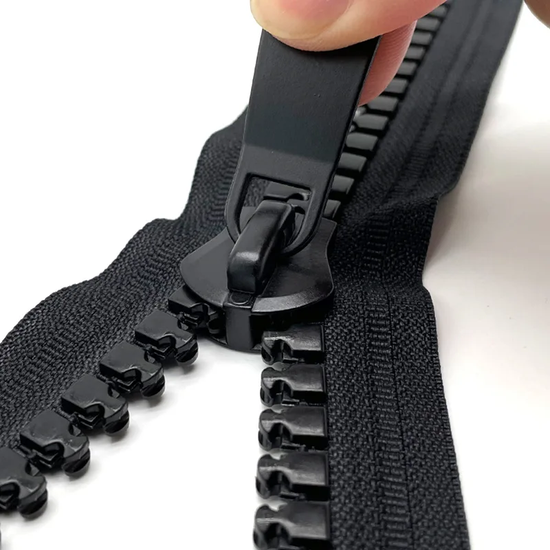 Black Plastic Zipper