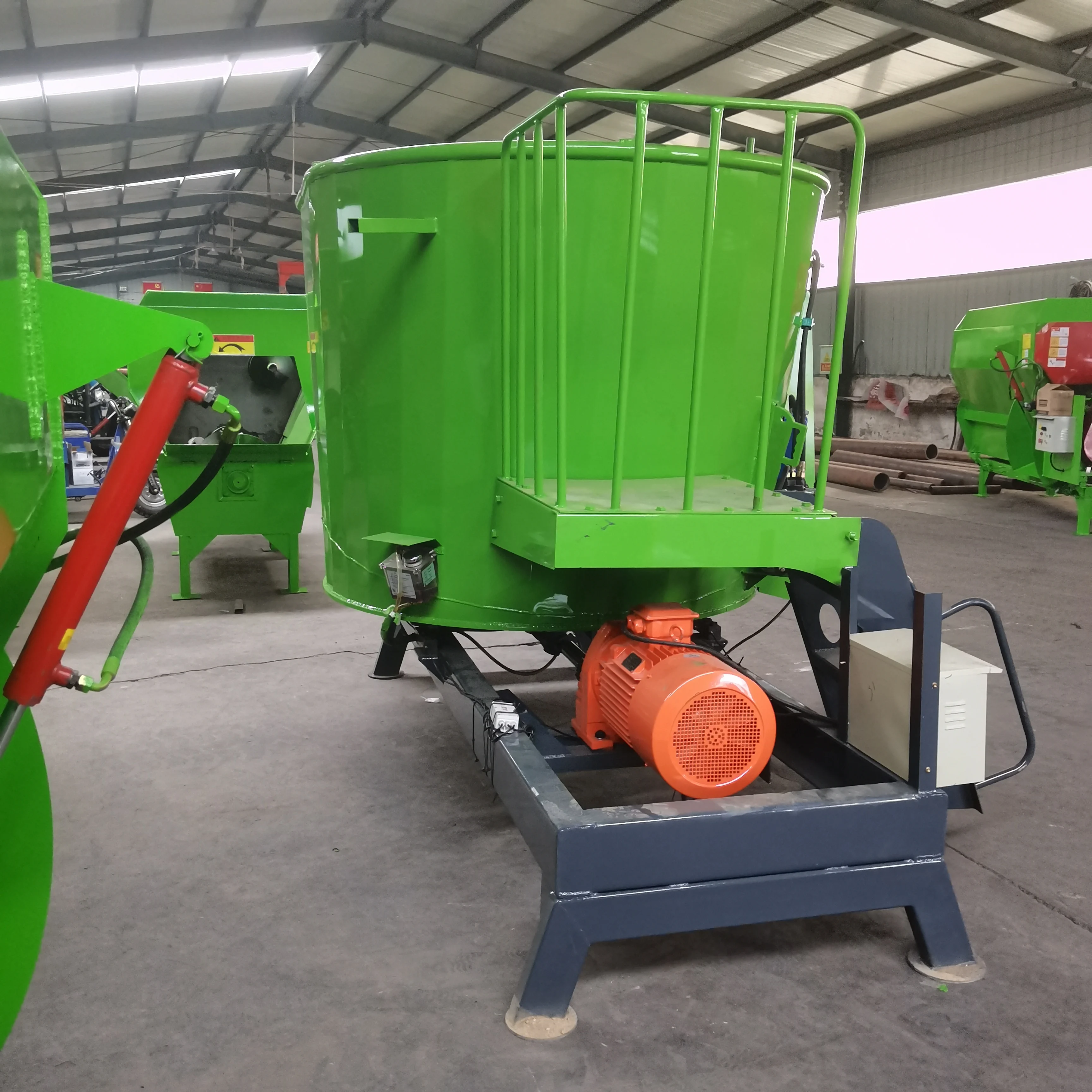 Dairy Farm Feed Processor Vertical Horizontal Tmr Feed Mixer Tmr Mixer ...