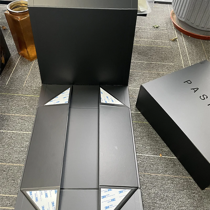 Lionwrapack's Tailor-Made Gift Packaging - Sturdy & Stylish