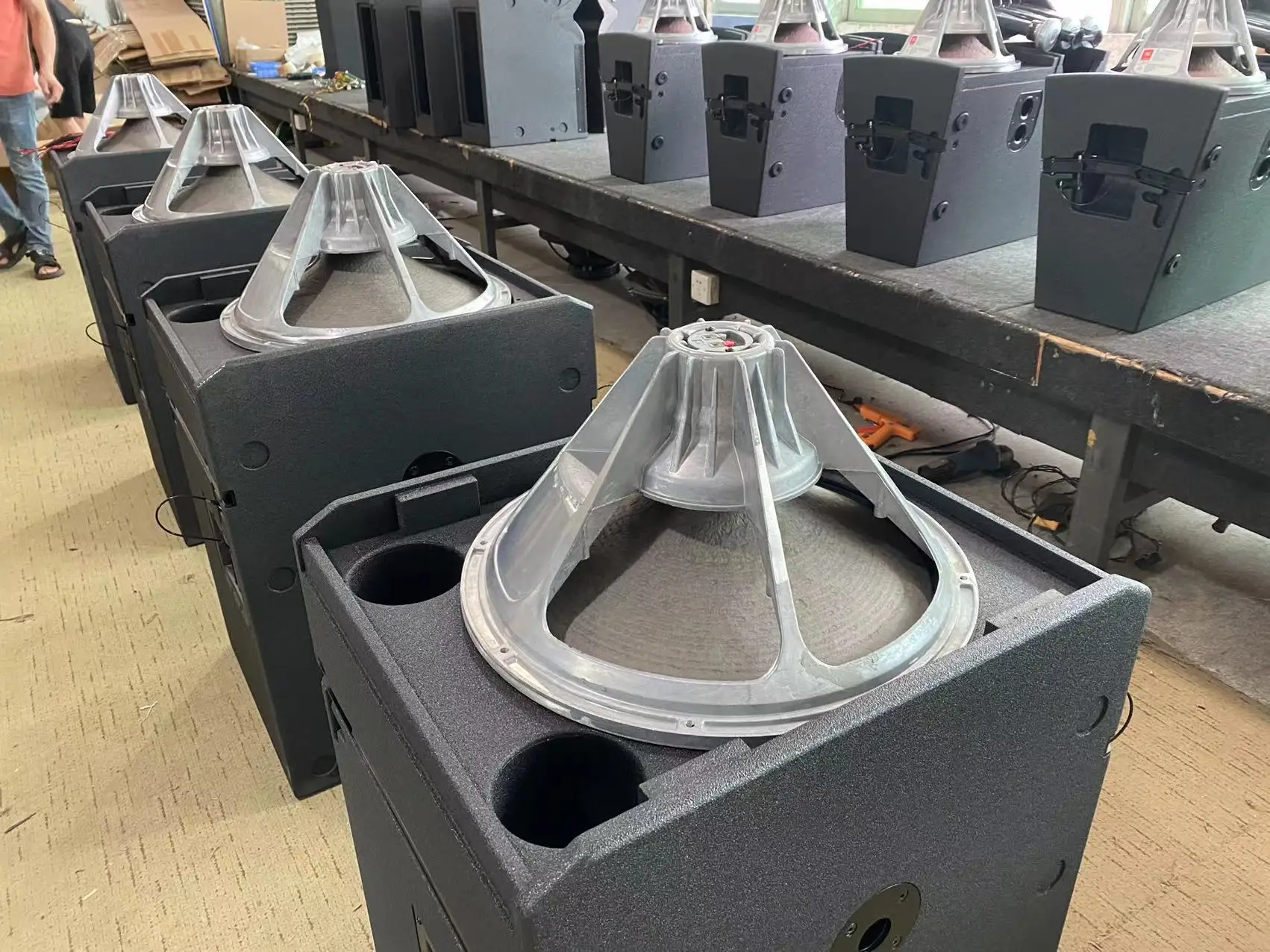 Powered Speakers 12 Inch Line Array and 18 Inch Subwoofer Dj Speaker ...