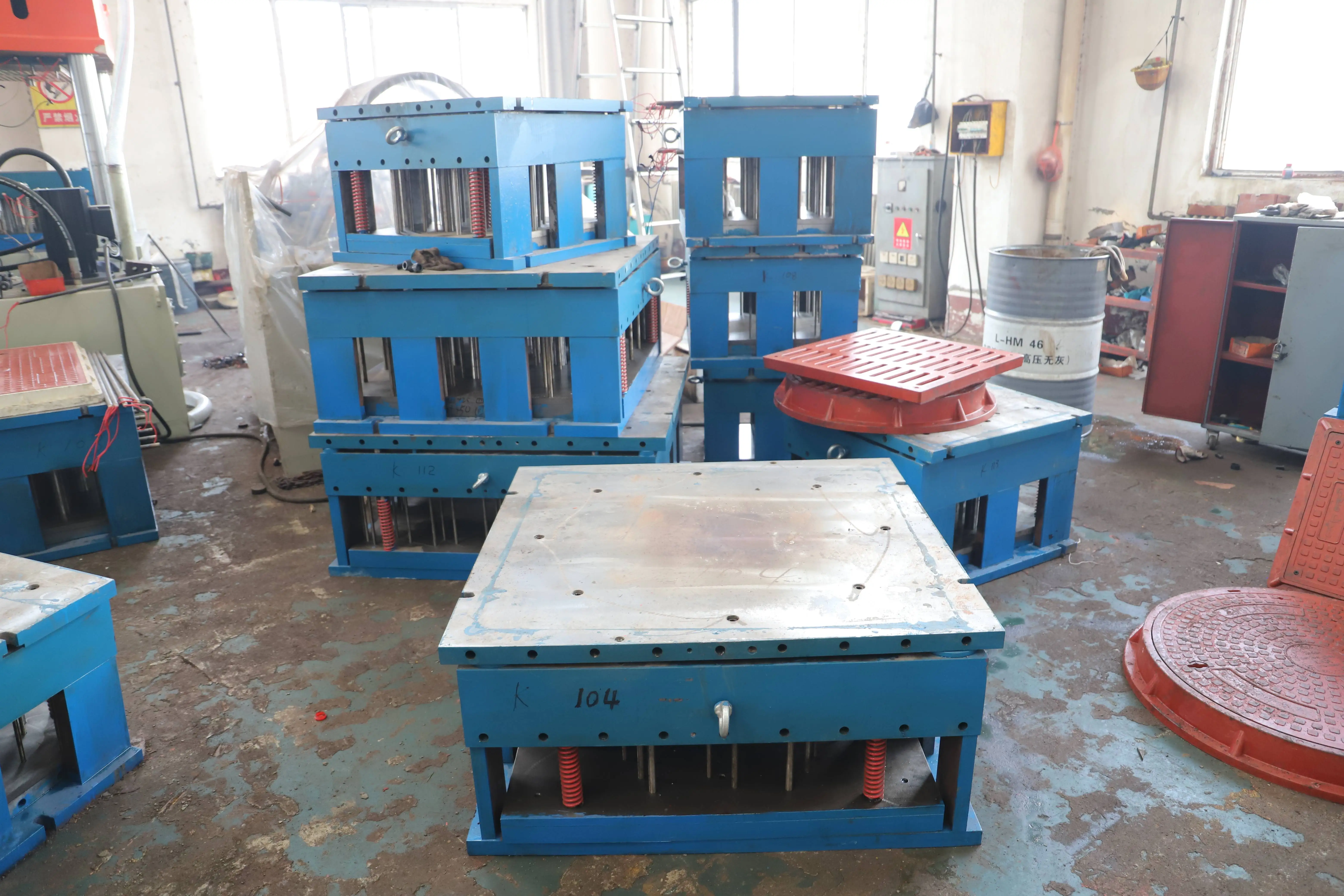 Hydraulic Press 300 Tons Manhole Cover Hydraulic Pressing Machine ...