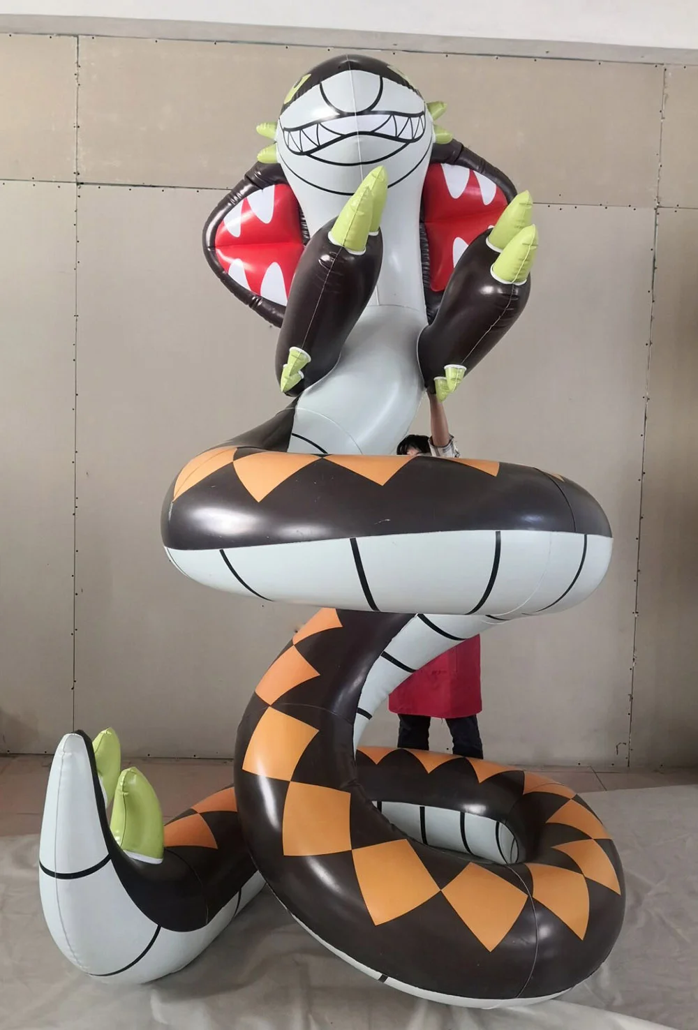 Customized Quality PVC Inflatable Snake Model for Sales