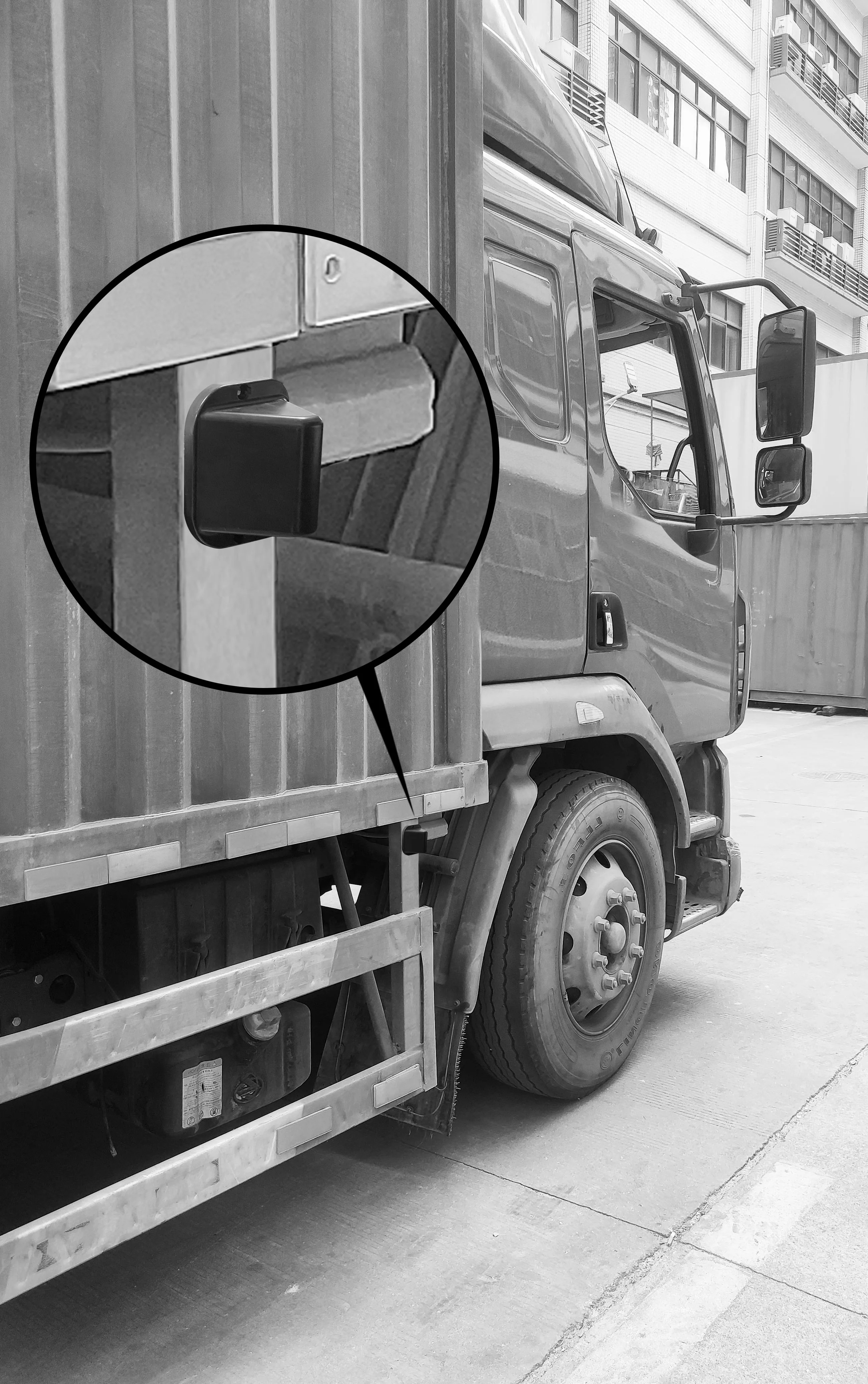 CISBO 77Ghz Truck Buses Radar Based Blind Spot Sensor and lane Change ...