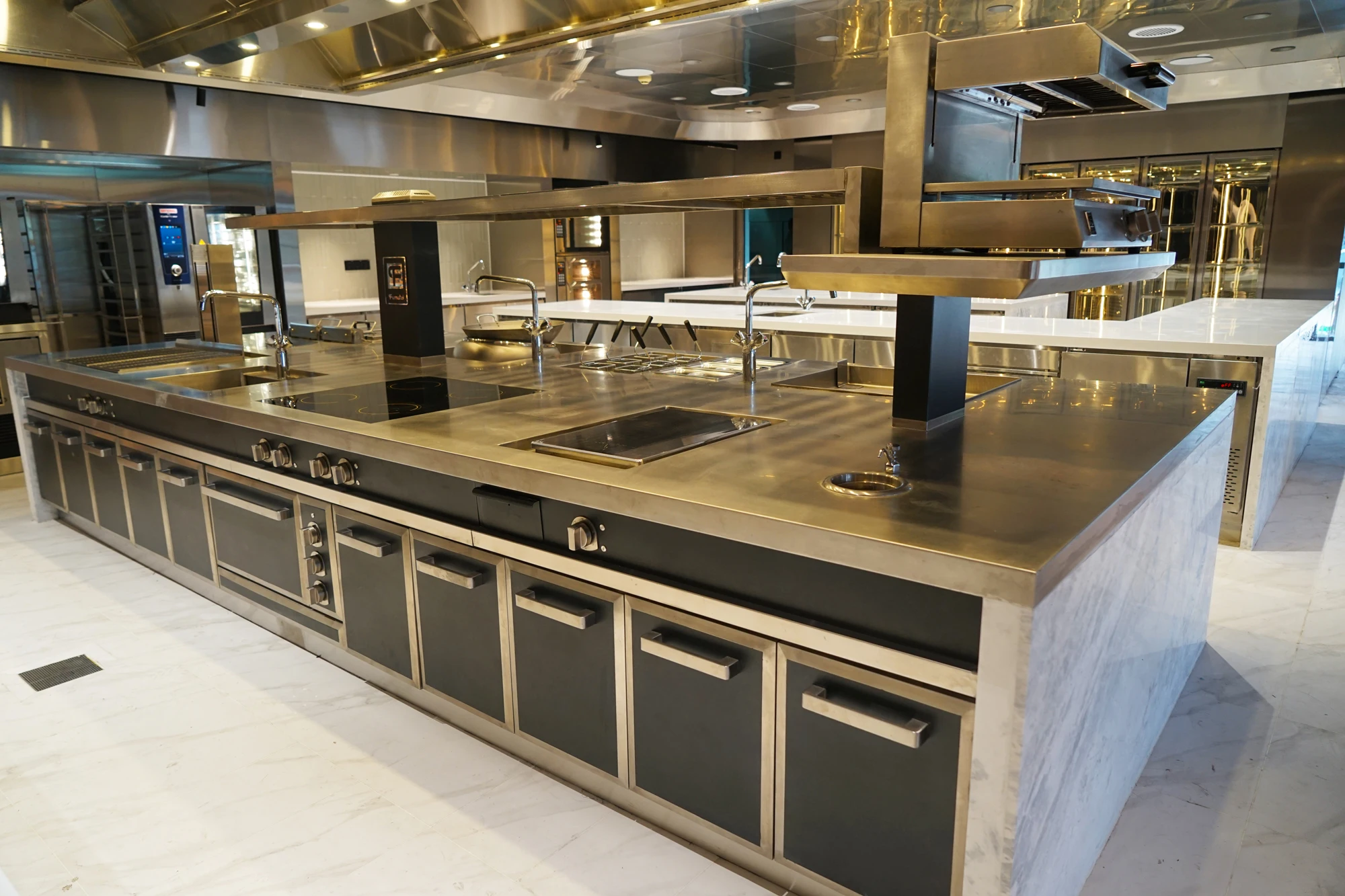 Versatile Restaurant Equipment - Heavy Duty & Commercial