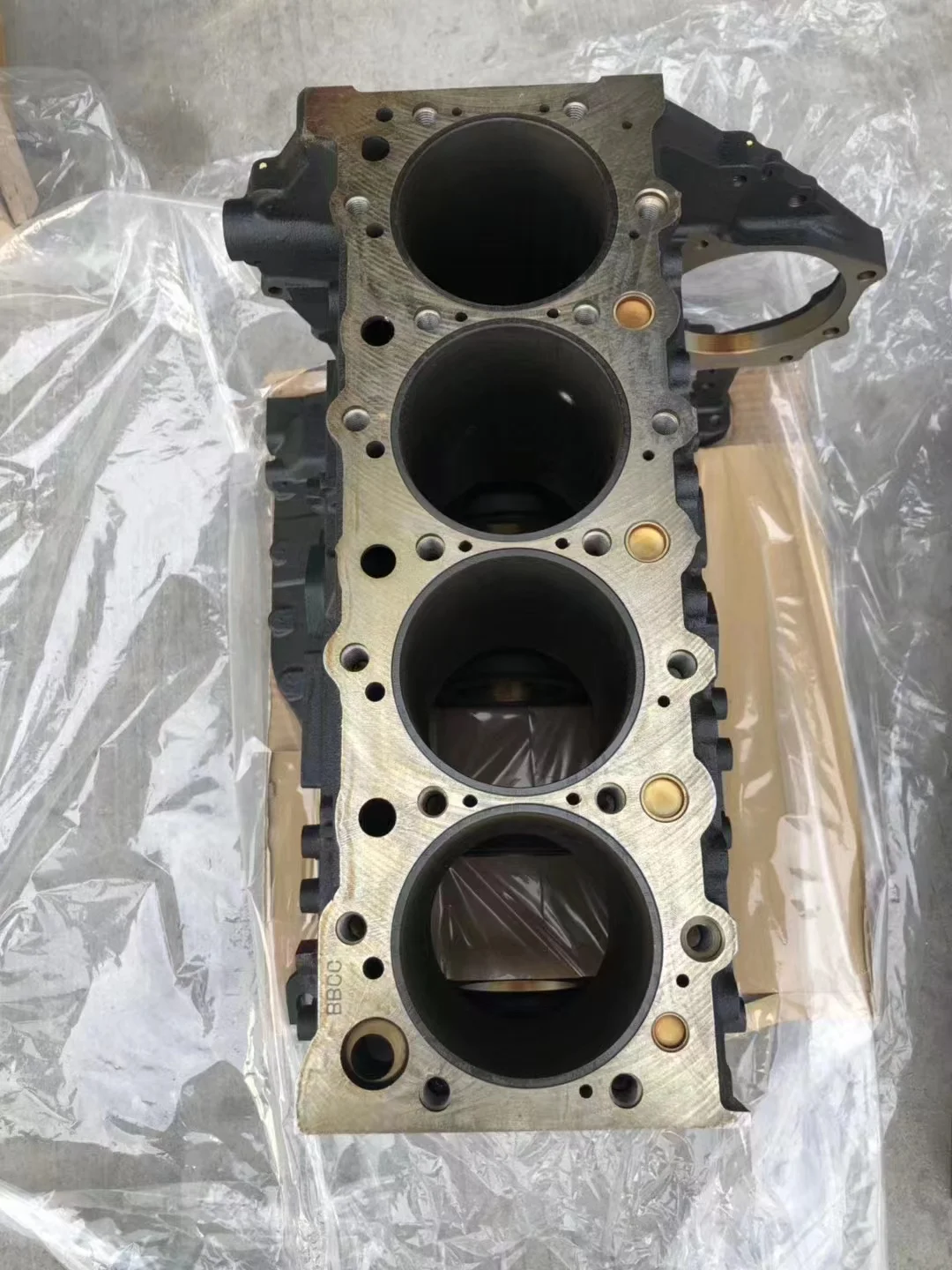 Mitsubishi 4M40 Complete Engine - Long Cylinder Block