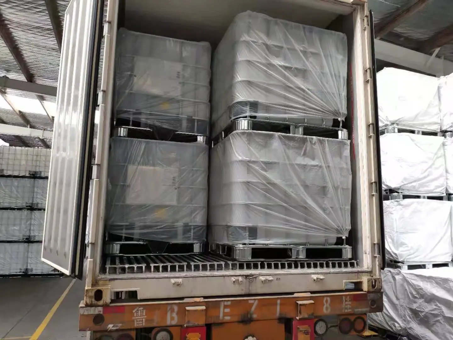1200 Liter HDPE IBC Tote Water Tank Supplier in Singapore - Chemical ...