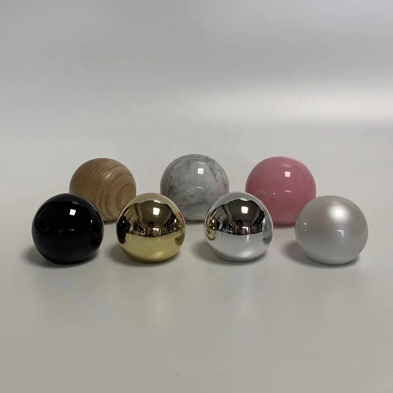 Wholesale High Quality Plastic Round Ball Shaped Perfume Bottle over ...