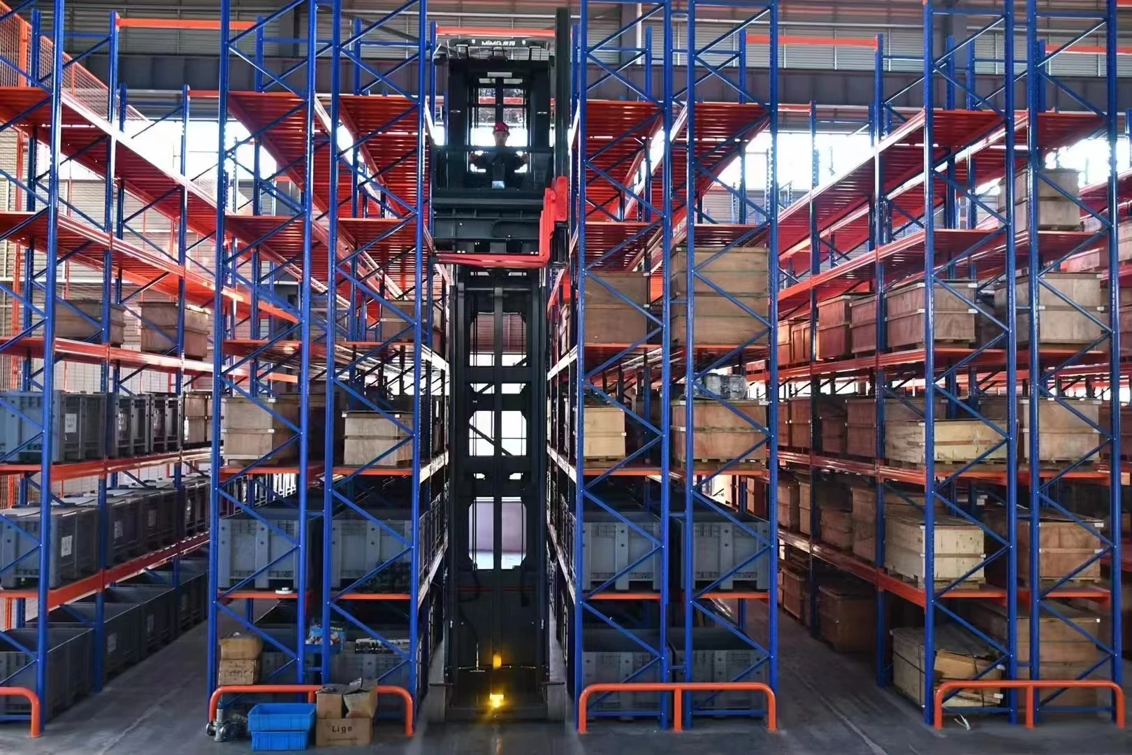 Warehouse Pallet Racking System Narrow Aisle Rack Heavy Duty Steel ...