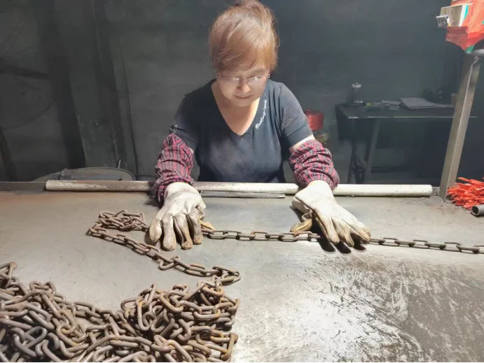 Galvanized G70 Lifting Tow Truck Chain Winch Cable Wrecker J Hooks ...