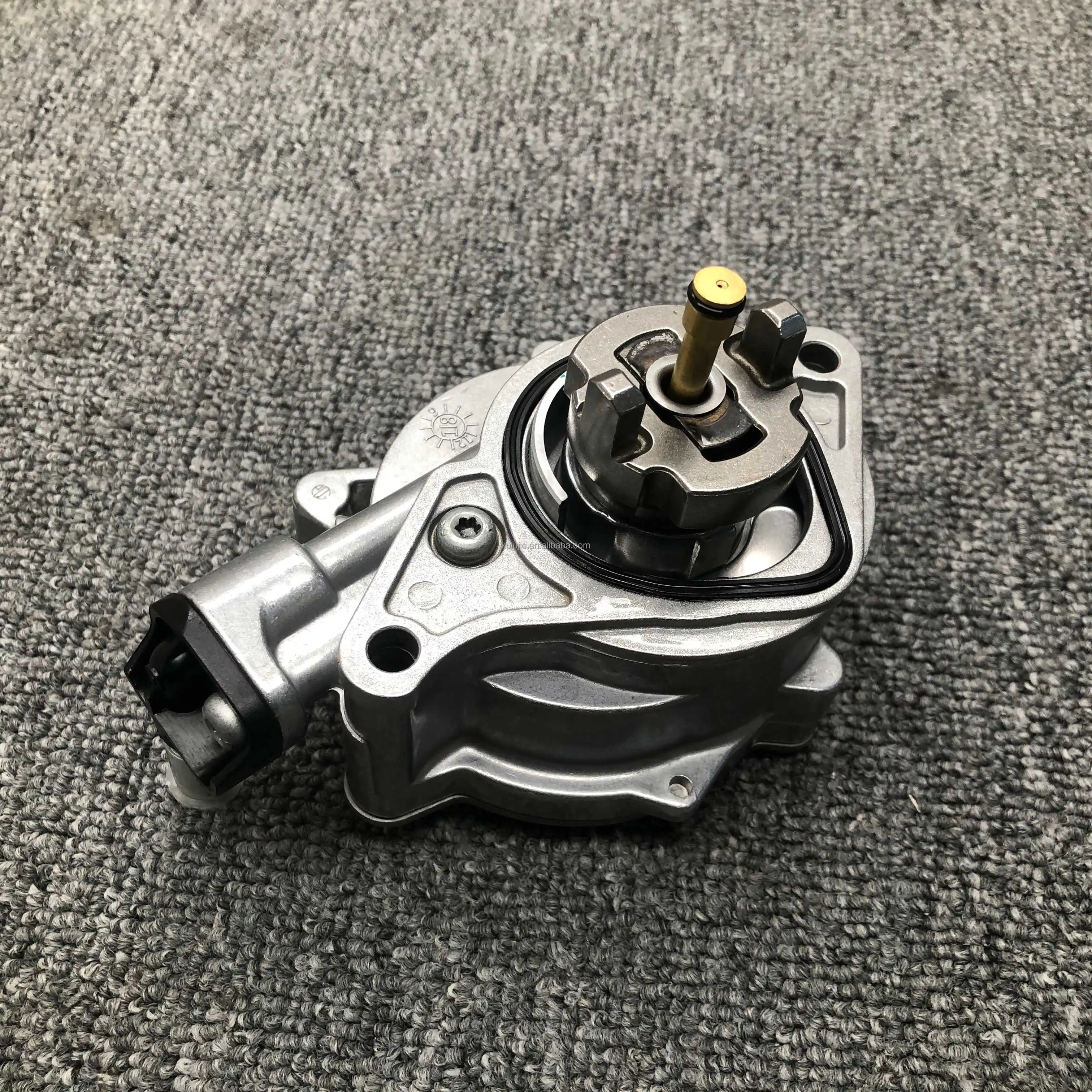 701188210 Vacuum Pump For Land Rover Range Rover Lr4 701188220 Lr010690 ...